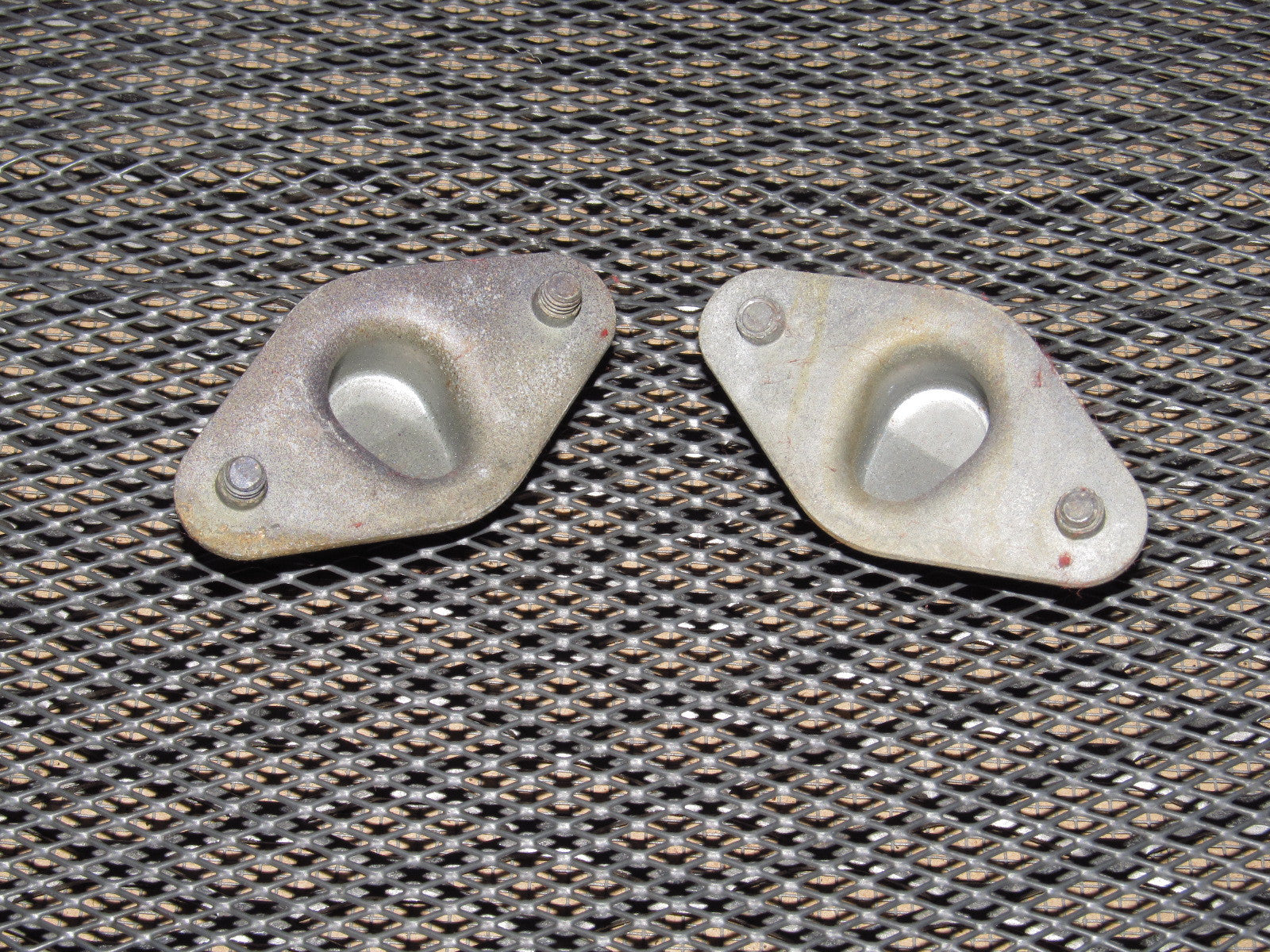 72 73 Datsun 240z OEM Hatch Door Trunk Stopper – Autopartone