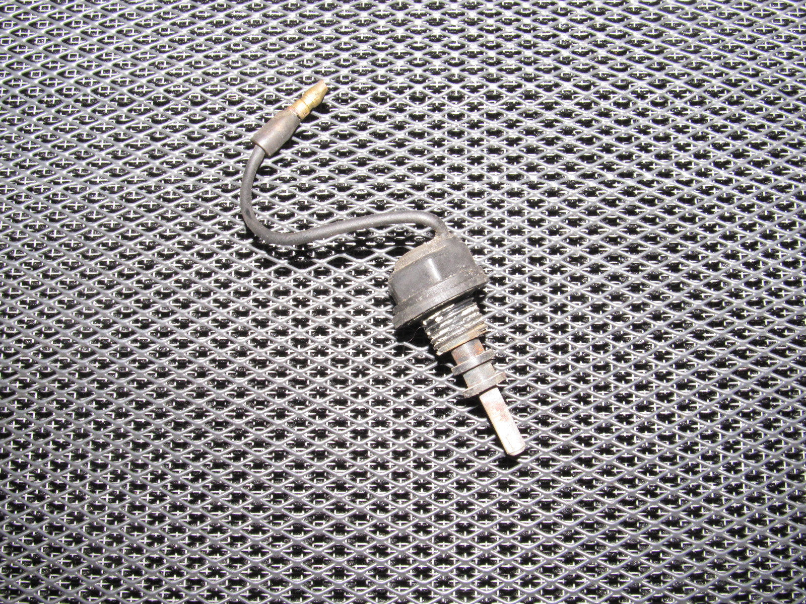 84 85 Mazda RX7 OEM 13B GSL-SE Radiator Temperature Sensor – Autopartone