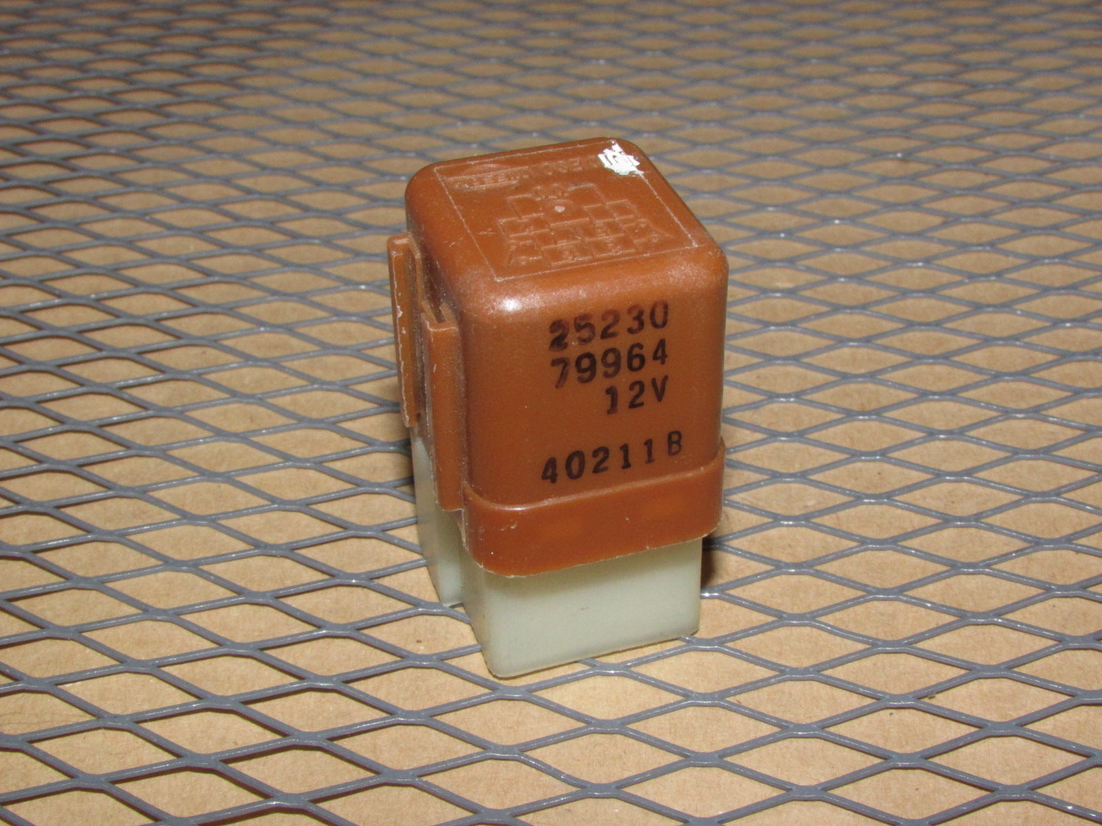 Nissan & Infiniti Relay 25230 79964 – Autopartone.com