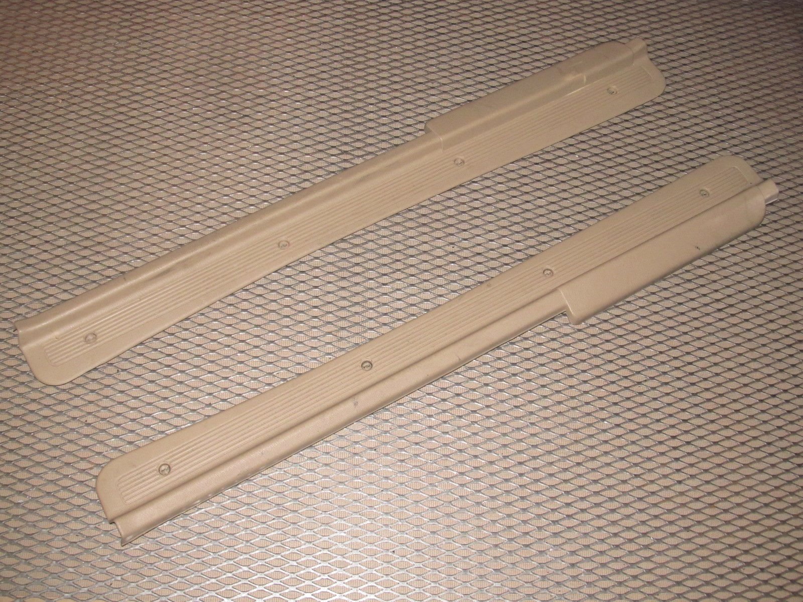 94 95 96 97 Mitsubishi 3000GT OEM Door Sills Cover – Autopartone