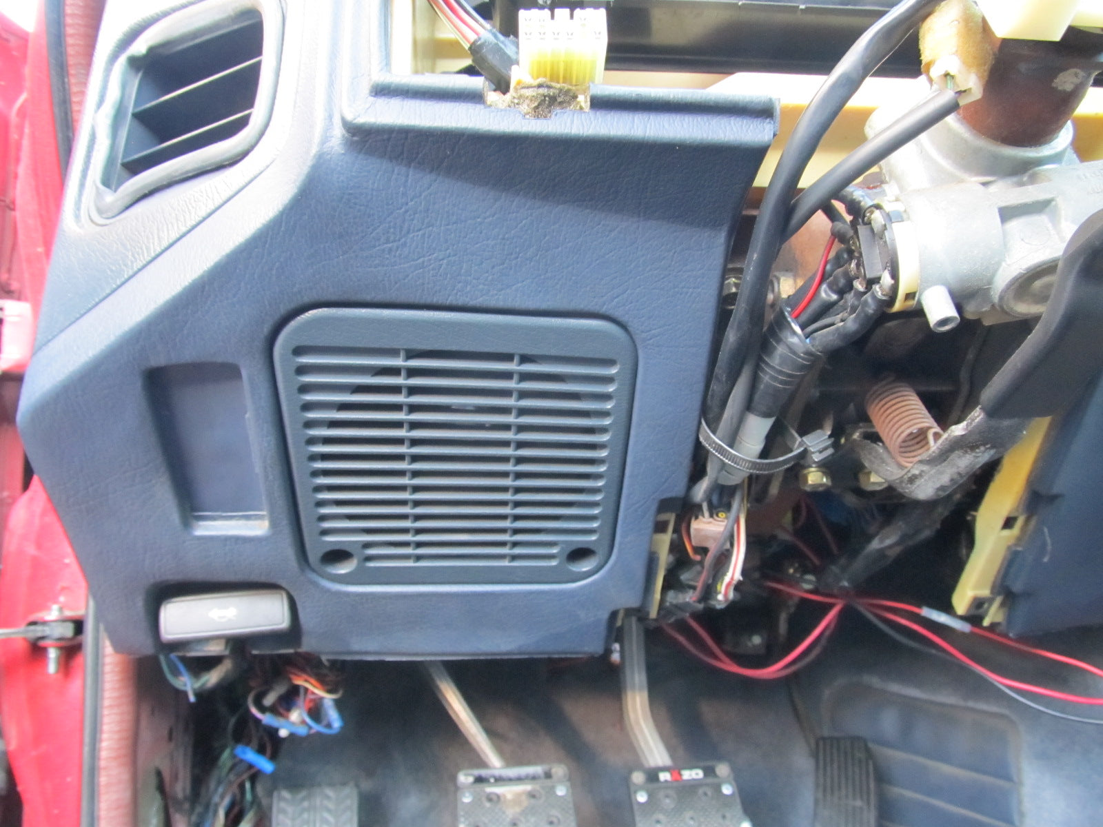 89 90 91 Mazda RX7 OEM Dash Speaker Grille Cover - Left – Autopartone