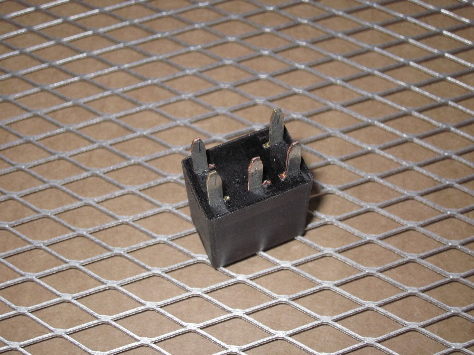 GM Relay 8386 / 13500126 – Autopartone