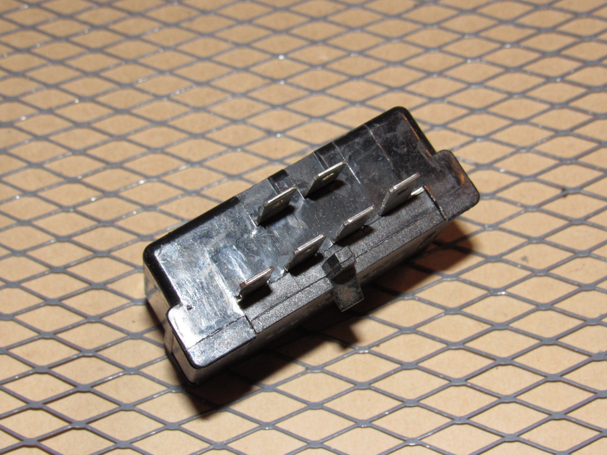 86 87 88 89 90 91 92 Jeep Comanche OEM Chime Buzzer Unit – Autopartone