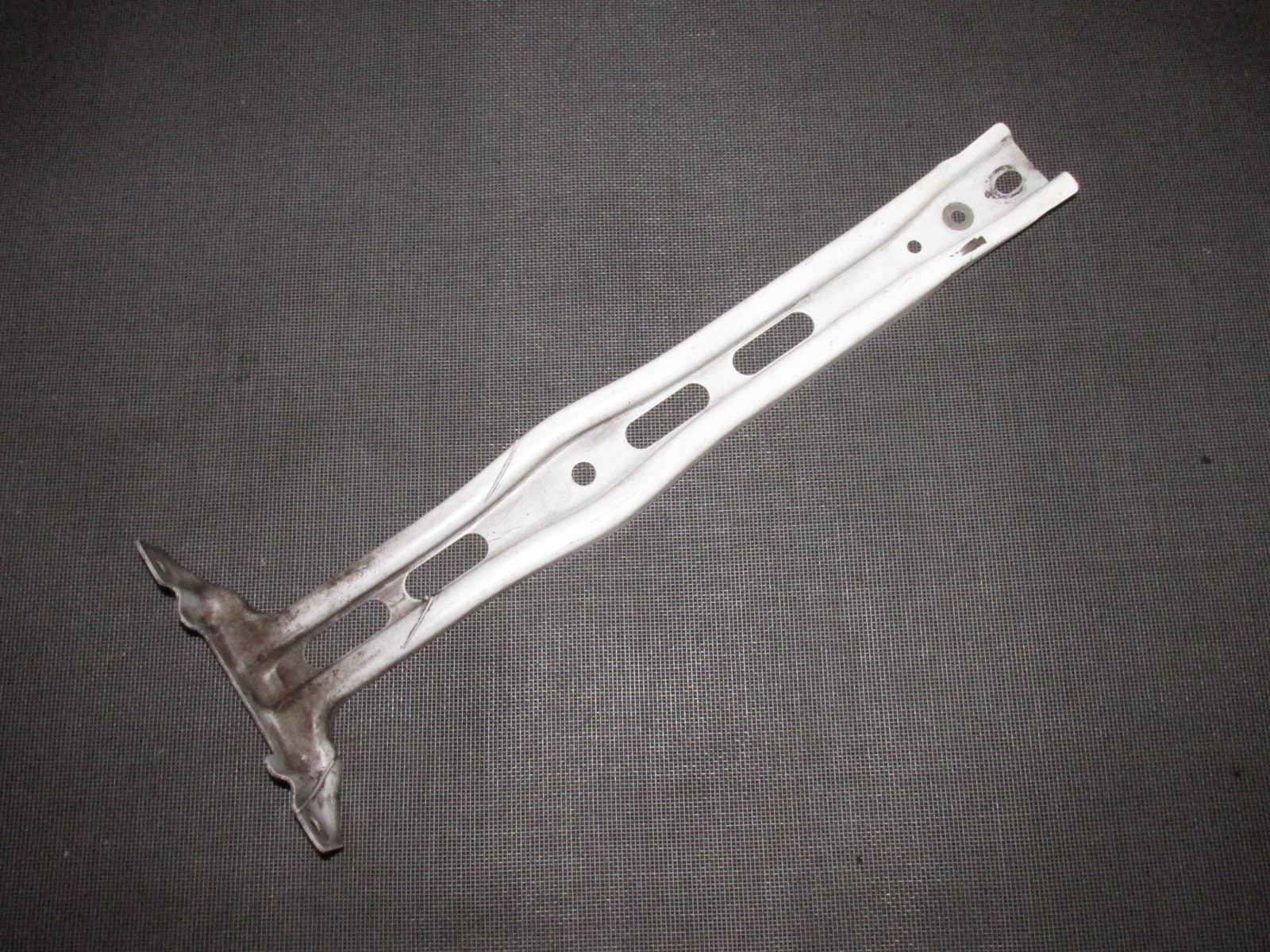 90 91 92 93 94 95 96 Nissan 300zx OEM Hood Latch Bracket Bar – Autopartone
