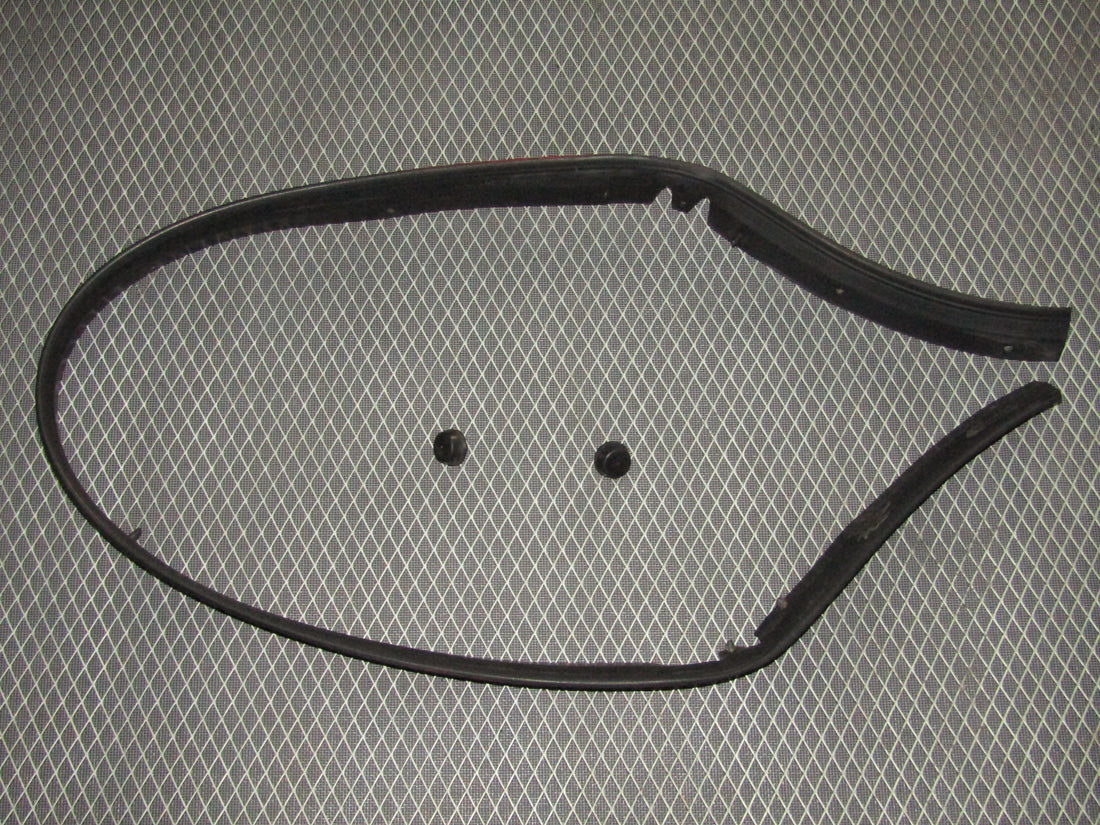 93 94 95 96 97 Honda Del Sol OEM Hood Weather Stripping – Autopartone