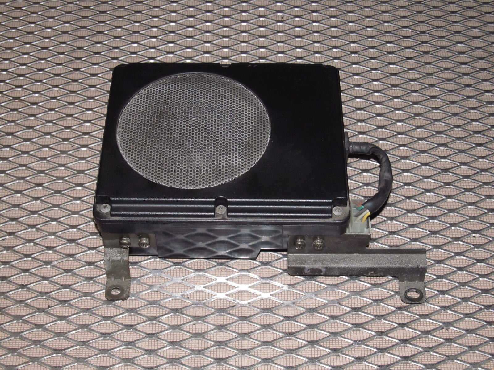 87 88 89 Toyota MR2 OEM Speaker Enclosure Woofer Box – Autopartone