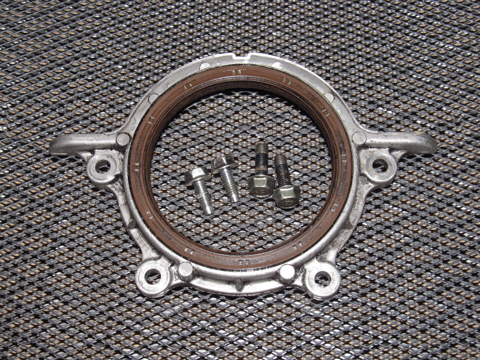 90 91 92 93 Mazda Miata OEM Rear Main Seal – Autopartone