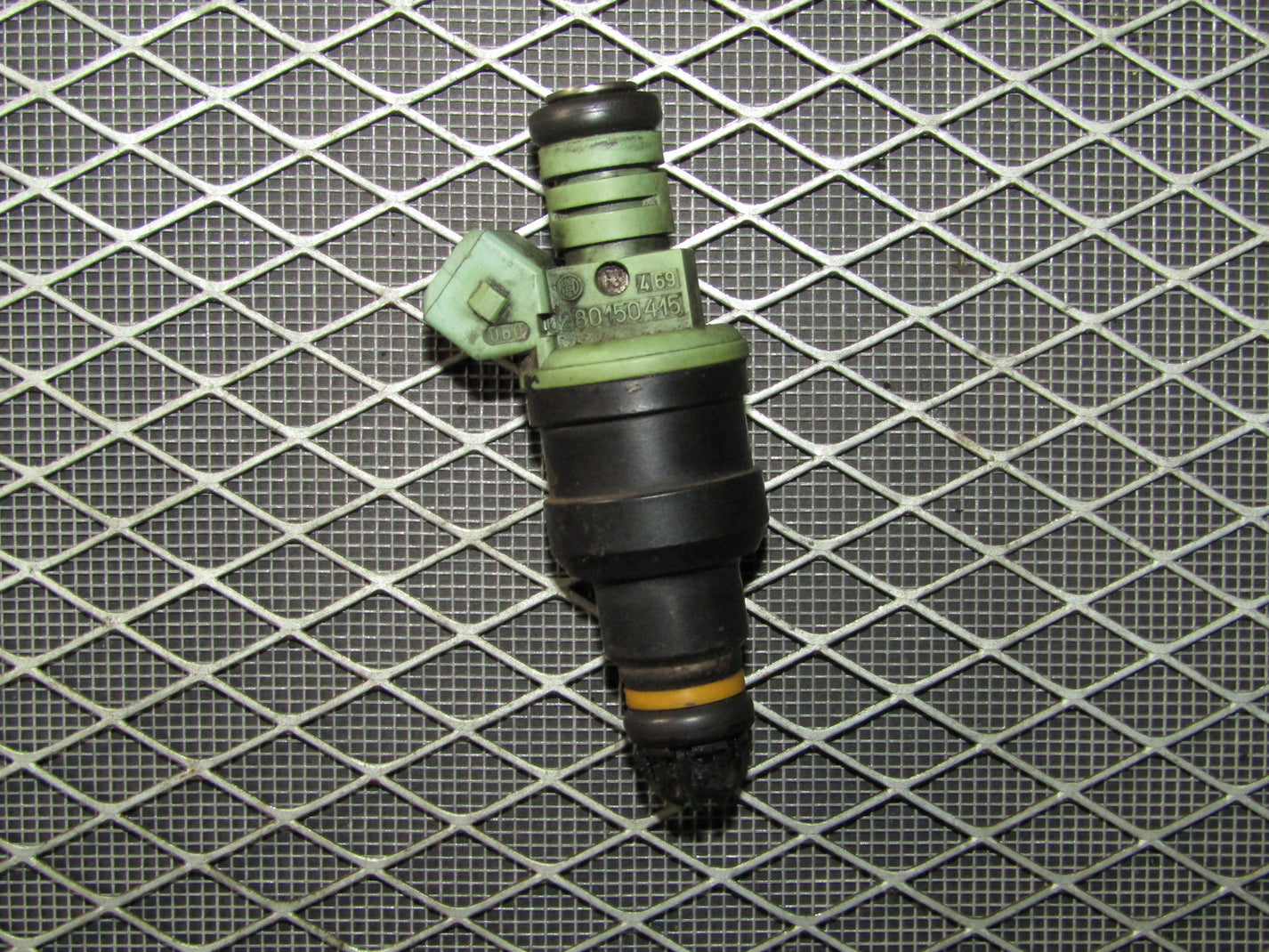 92 93 94 95 BMW 325 OEM Fuel Injector - 2.5L – Autopartone