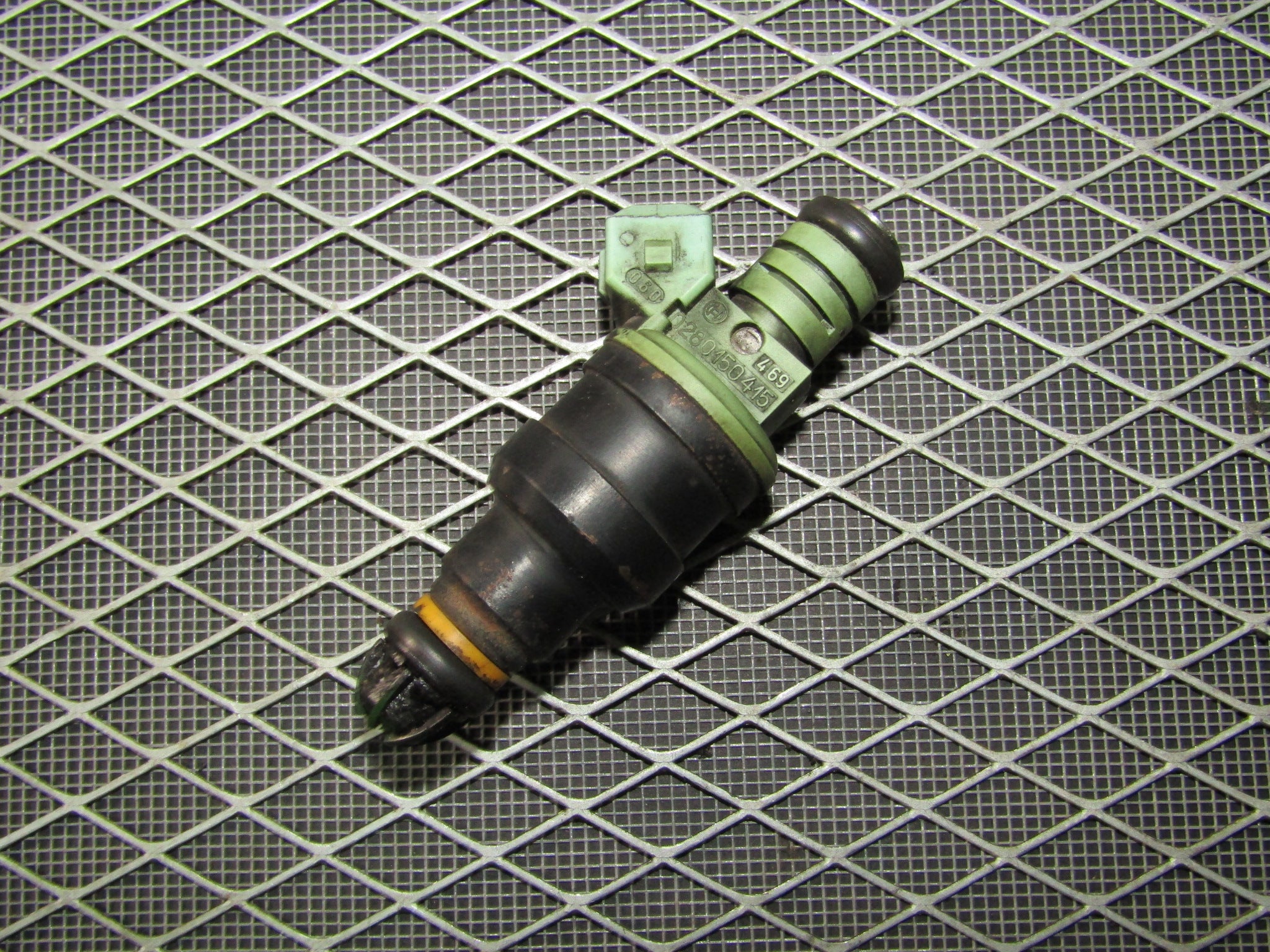 92 93 94 95 BMW 325 OEM Fuel Injector - 2.5L – Autopartone