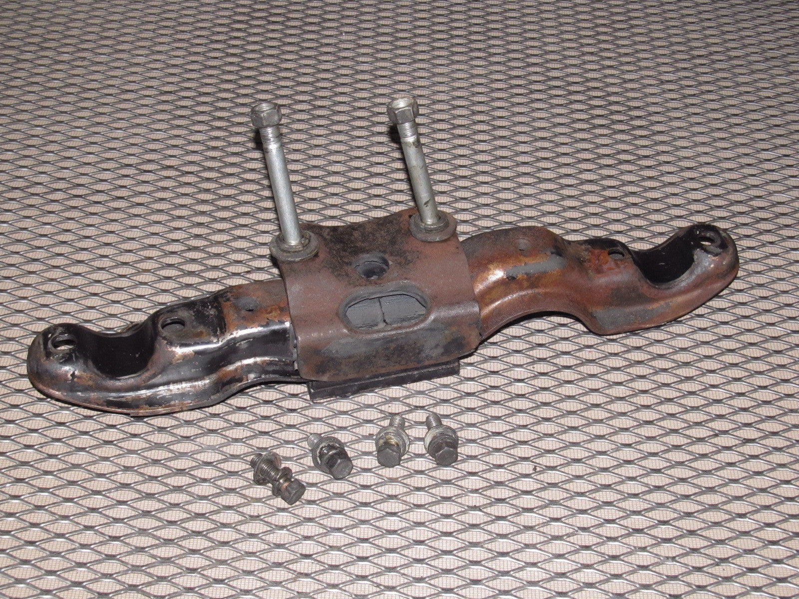 72 73 Datsun 240z OEM Front Differential Control Arm Mount Bracket ...