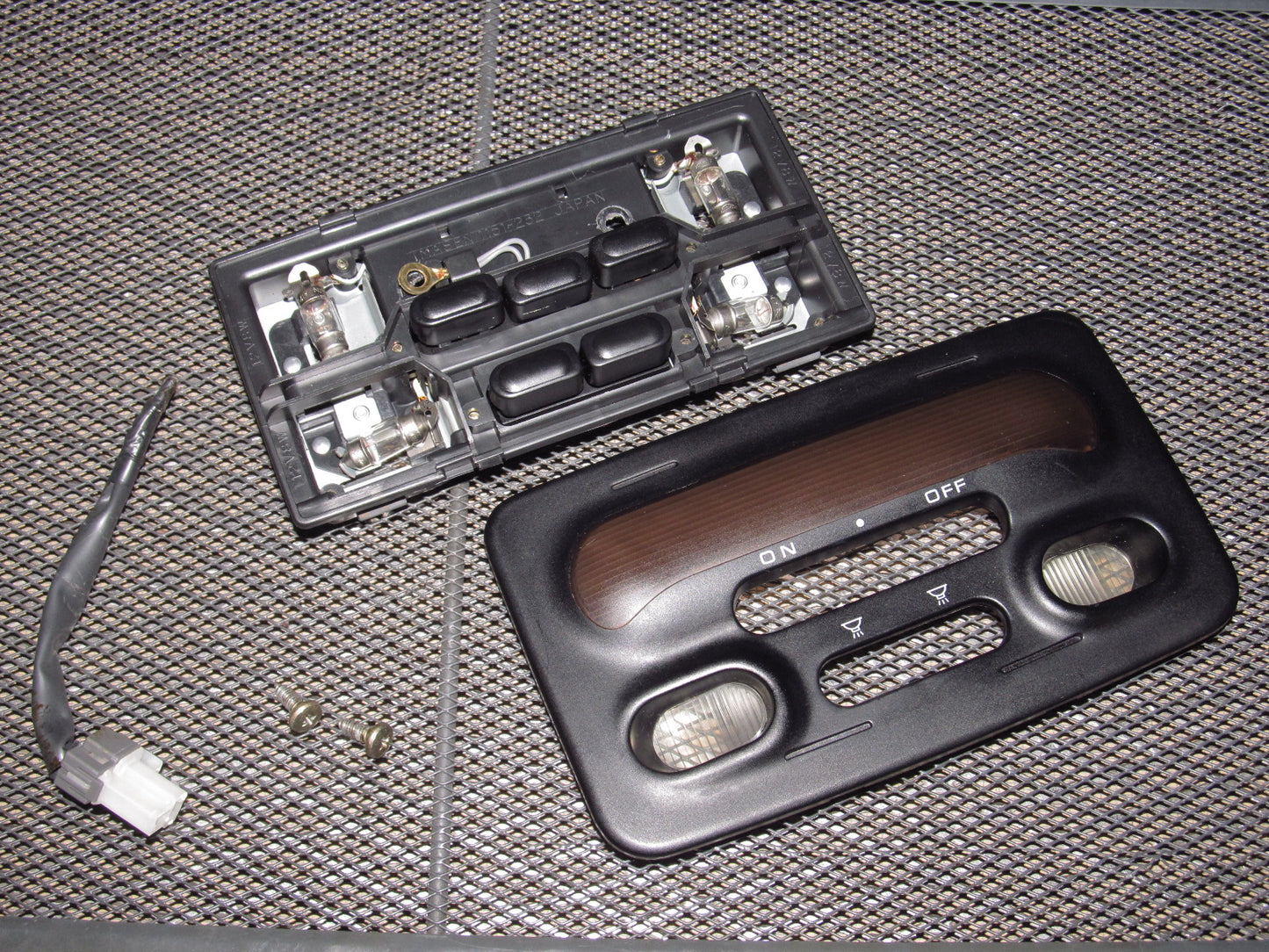 94 95 96 97 Mitsubishi 3000GT OEM Interior Map Light – Autopartone.com