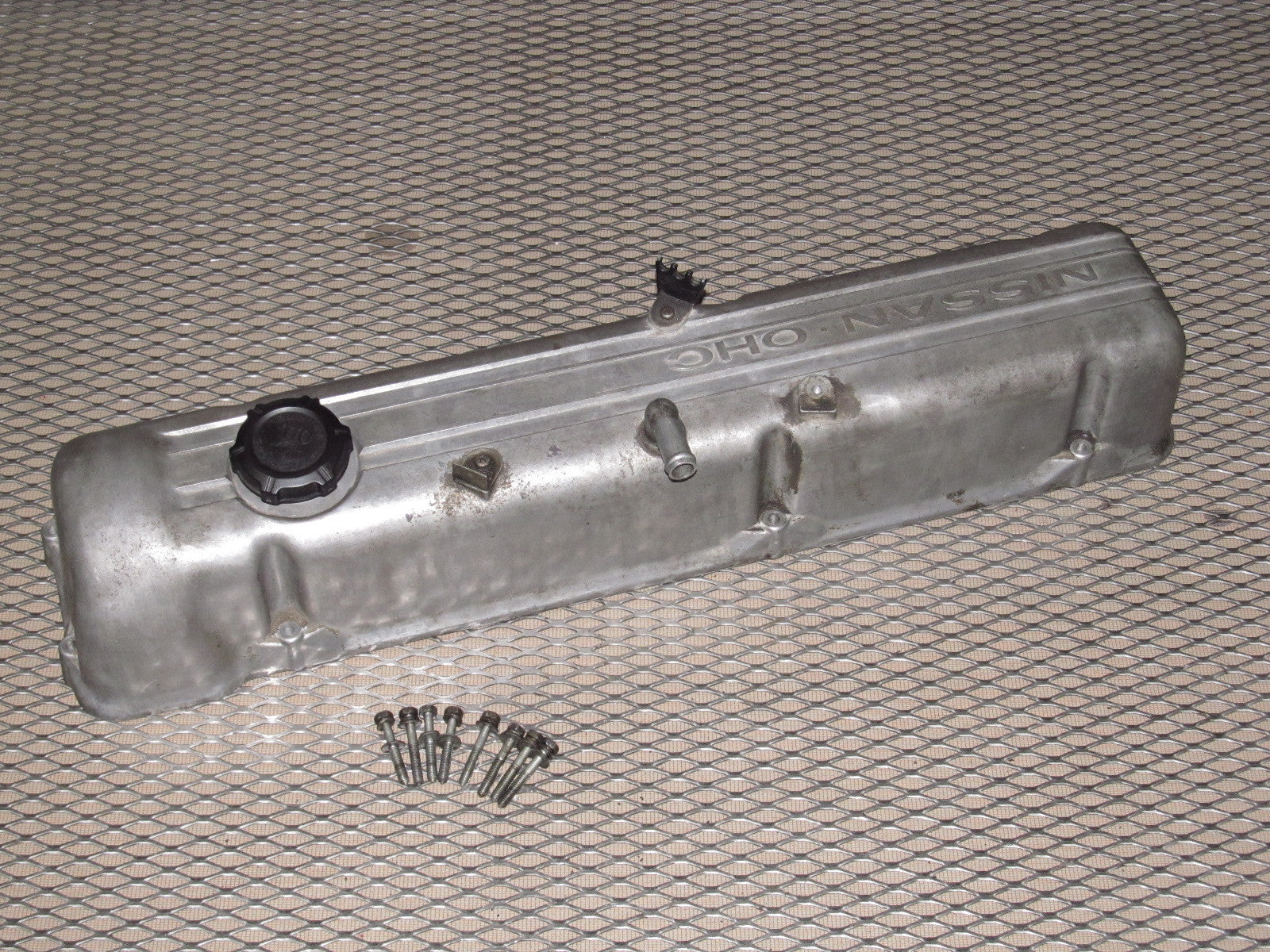 72 73 Datsun 240z OEM Engine Valve Cover – Autopartone.com