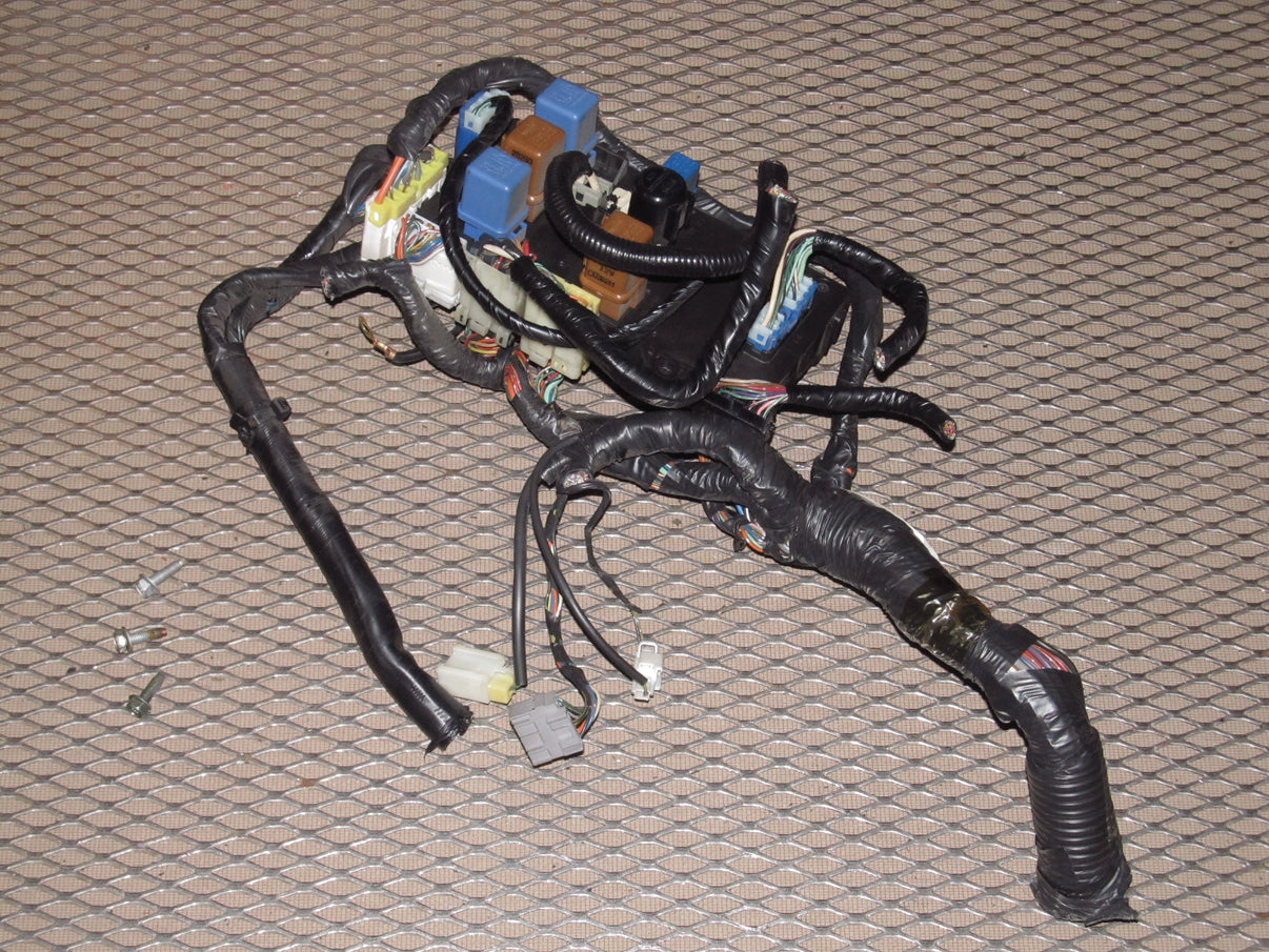 90-96 Nissan 300zx OEM Interior Fuse Box - Twin Turbo – Autopartone