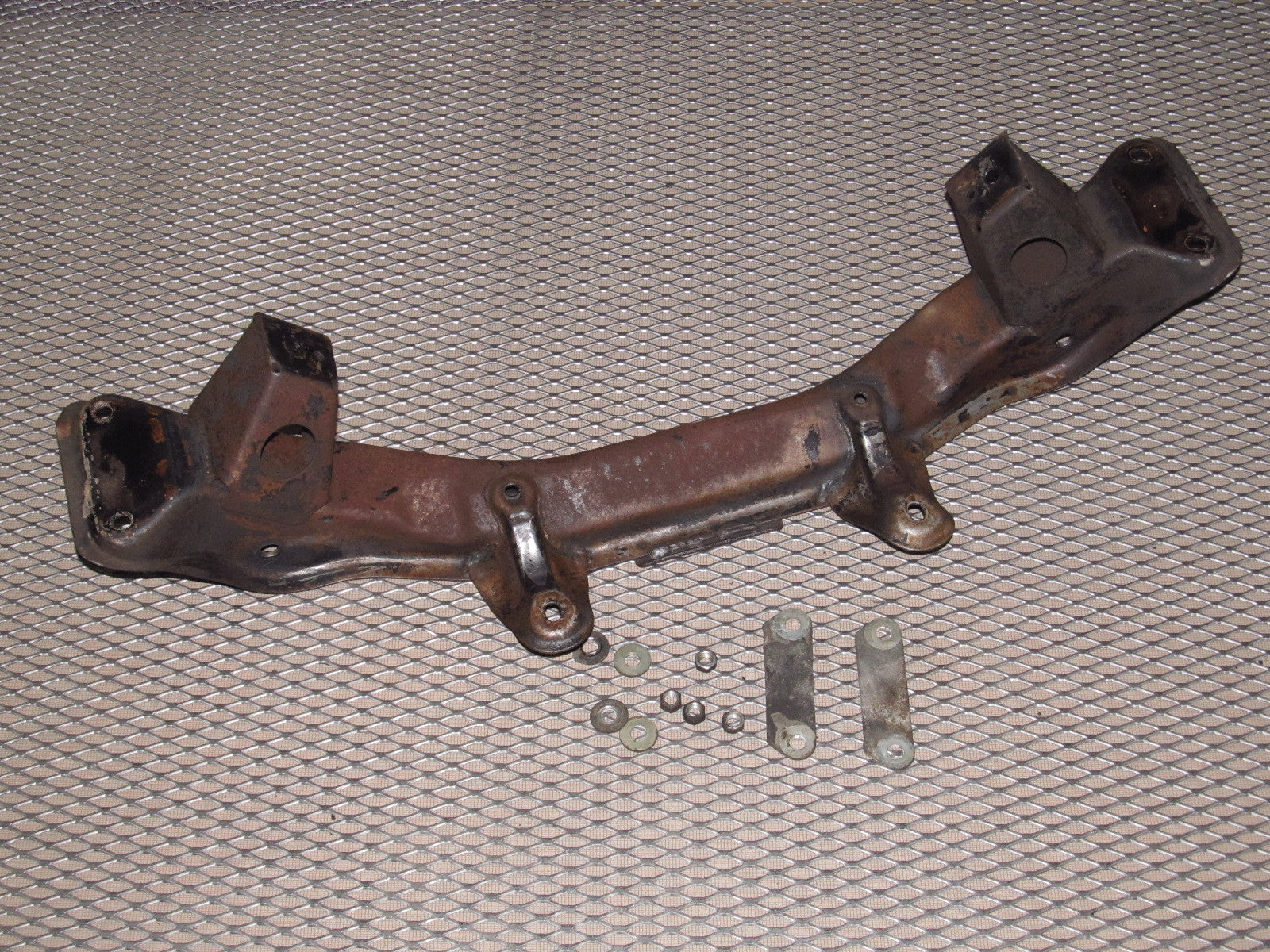 72 73 Datsun 240z OEM Front Sub Frame Bracket – Autopartone