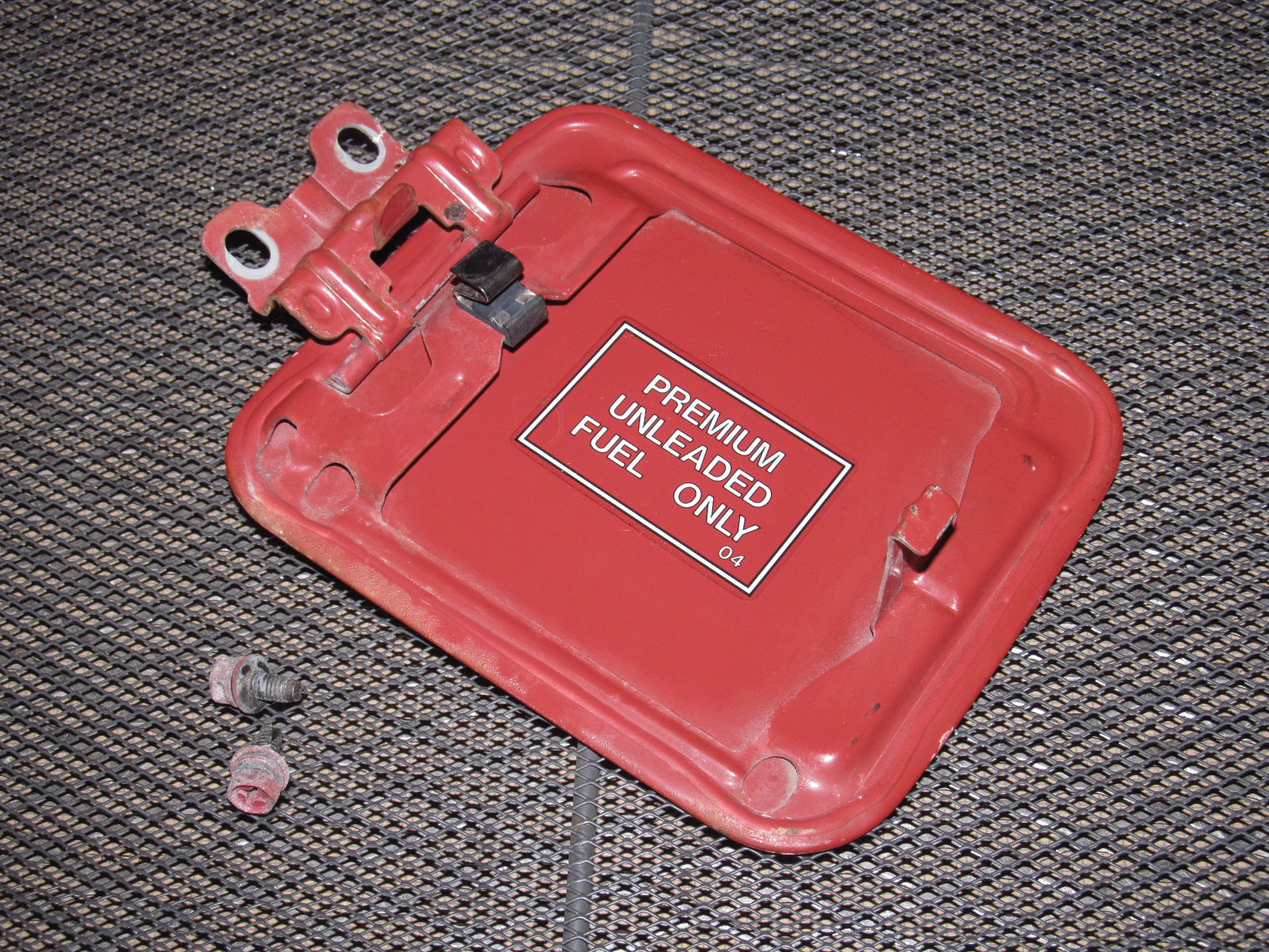 94 95 96 97 Mitsubishi 3000GT OEM Gas Door Cover – Autopartone