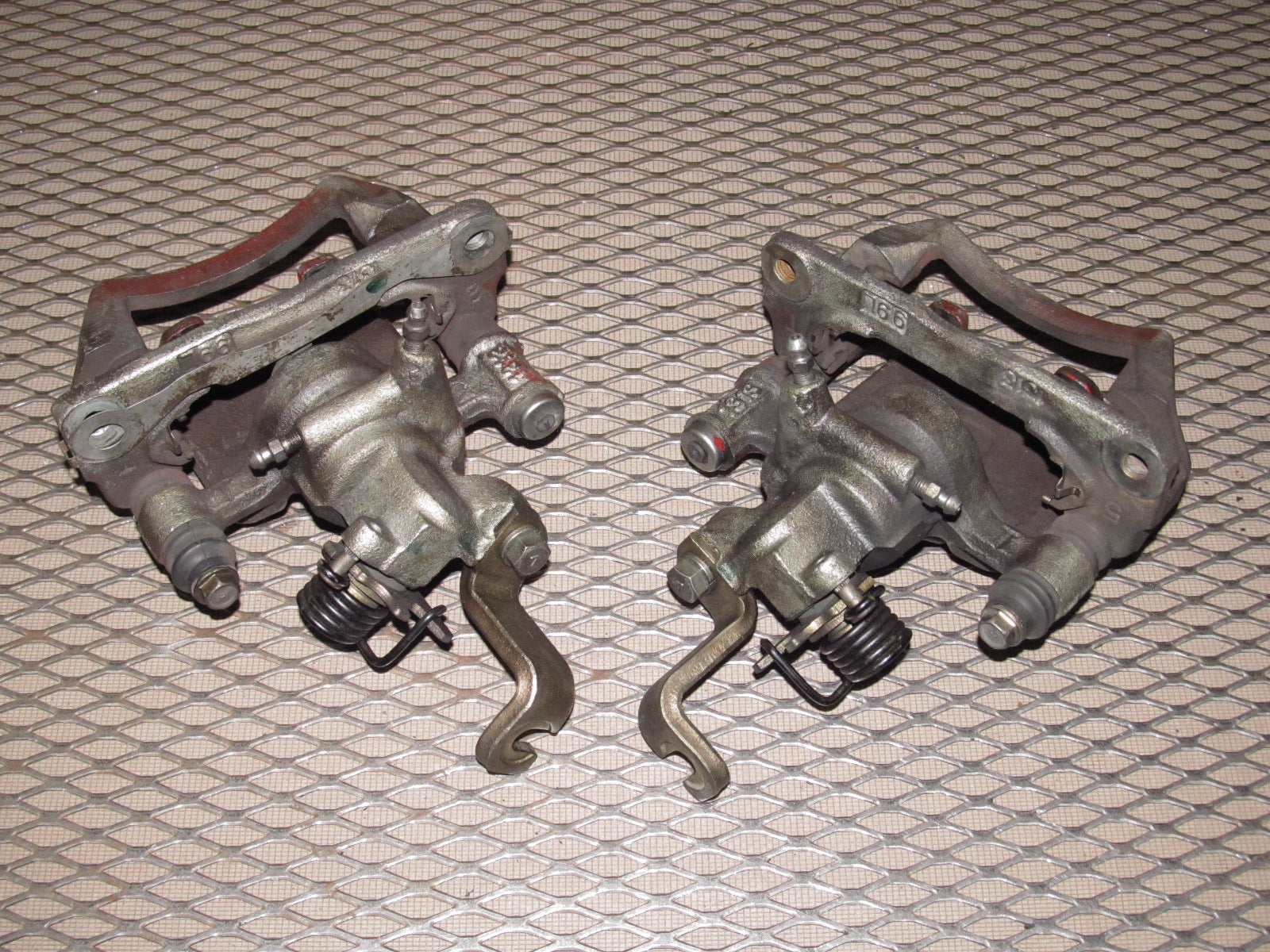 89 90 91 Mazda RX7 OEM Rear Brake Caliper - Set – Autopartone.com