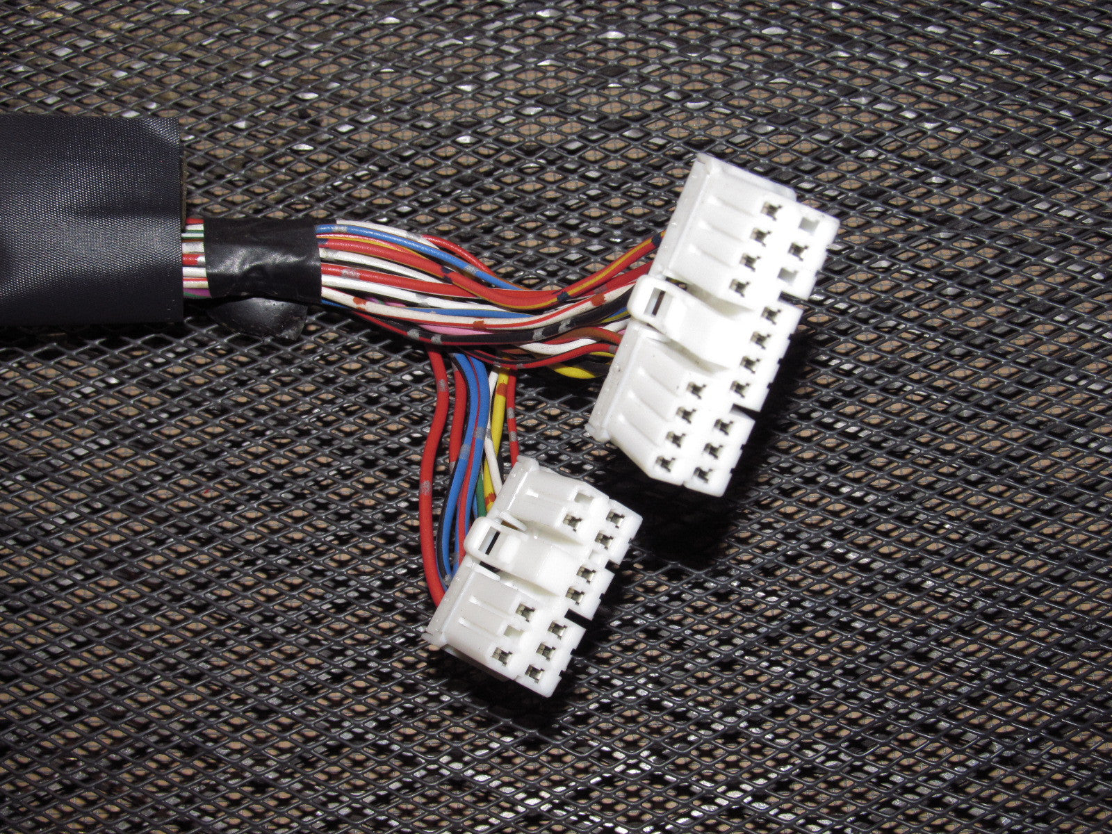 89 90 91 92 Toyota Supra OEM ABS Computer Pigtail Harness – Autopartone.com