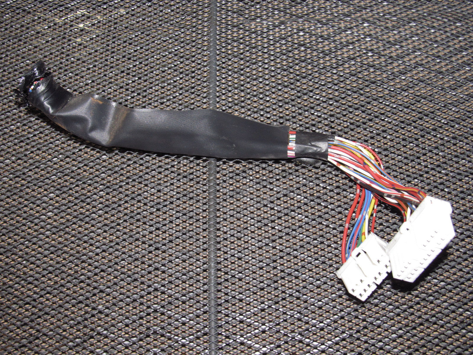 89 90 91 92 Toyota Supra OEM ABS Computer Pigtail Harness – Autopartone.com