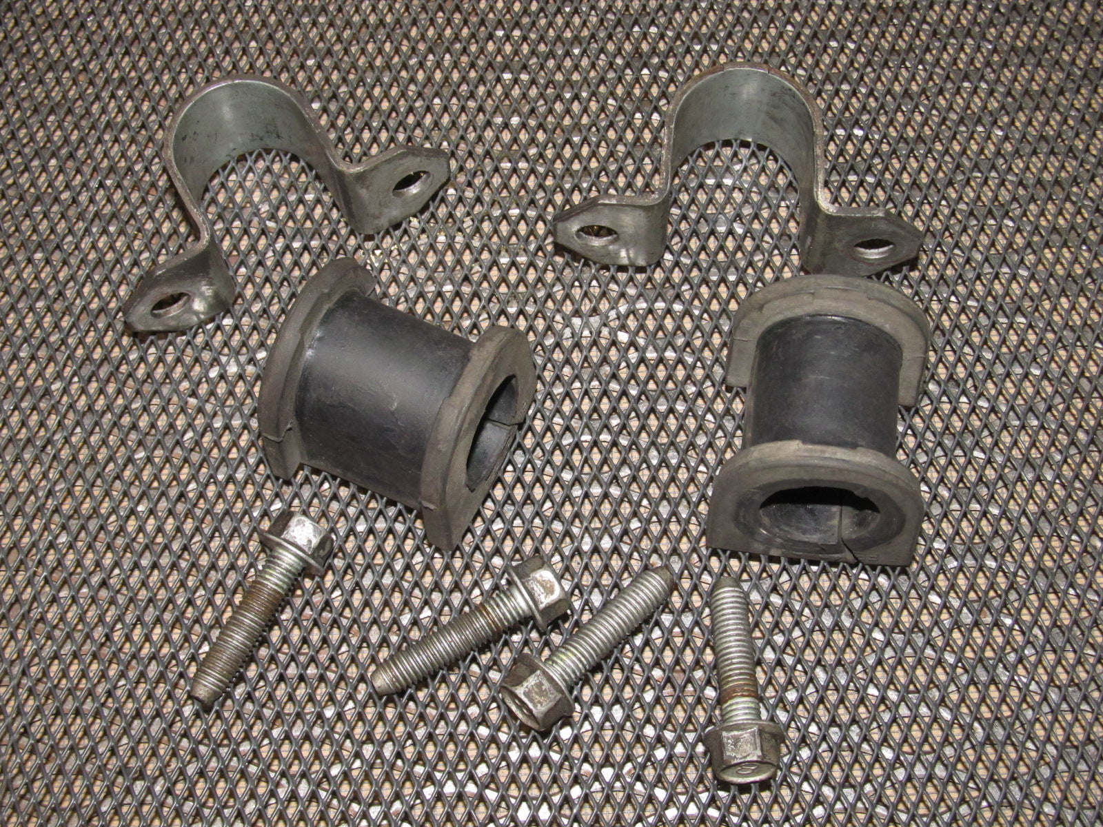 89 90 91 Mazda RX7 OEM Front Stabilizer Mount - Set – Autopartone.com