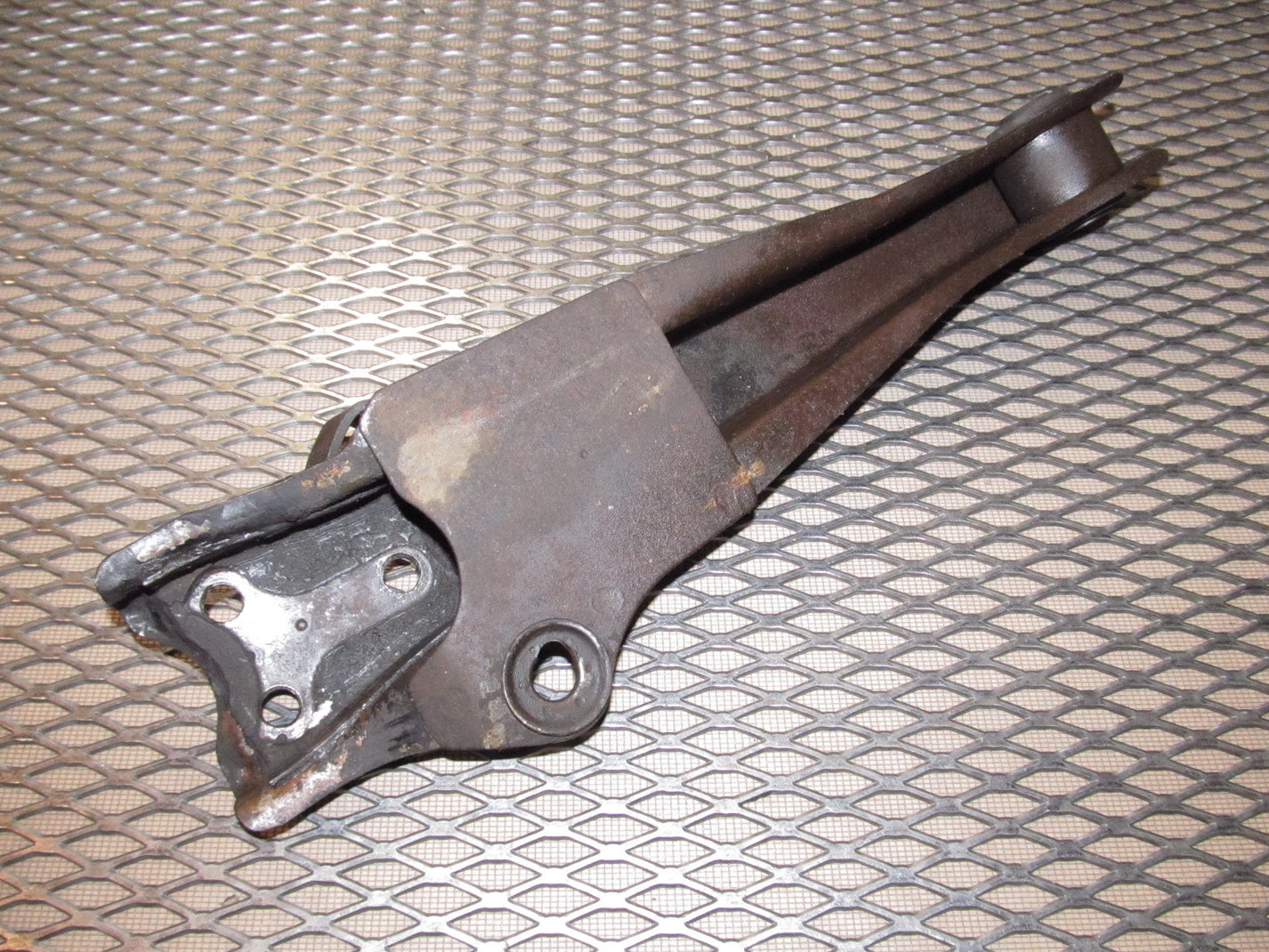 79 80 Datsun 280zx OEM Front Lower Control Arm - Right – Autopartone.com
