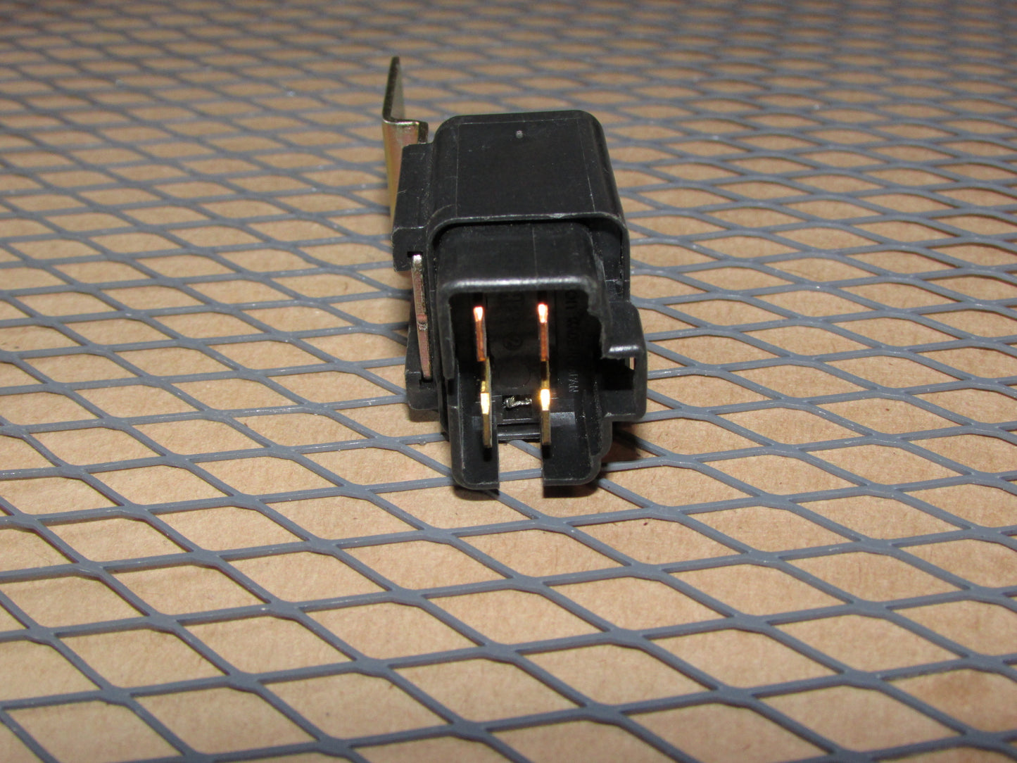 Mitsubishi Relay MB627895 – Autopartone