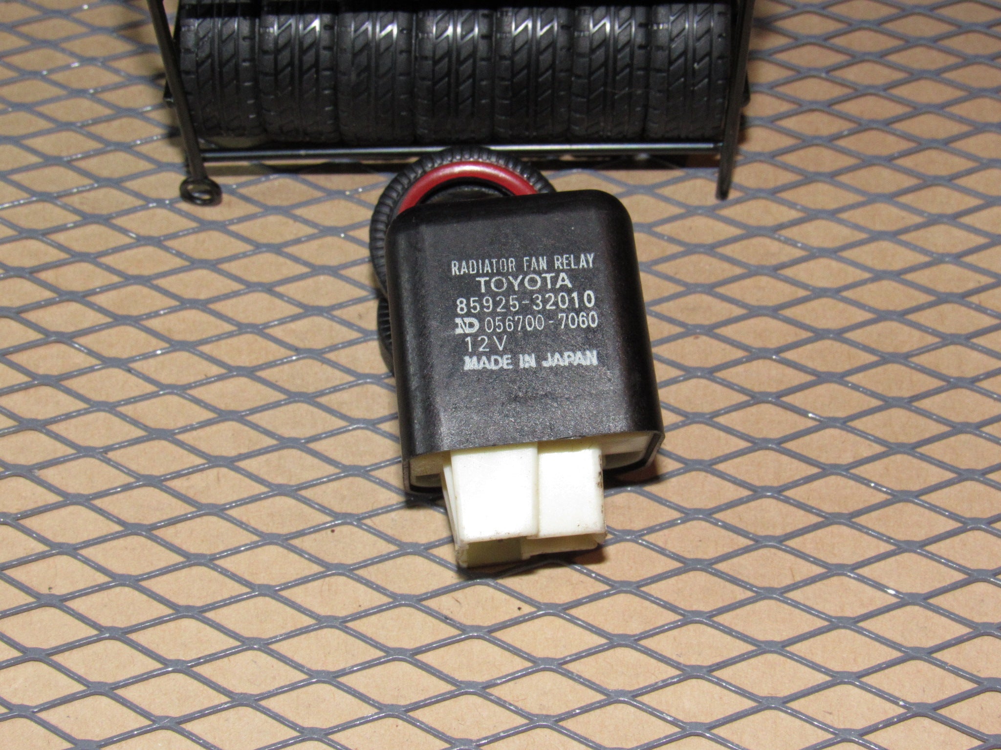 Toyota & Lexus Radiator Fan Relay 85925-32010 – Autopartone