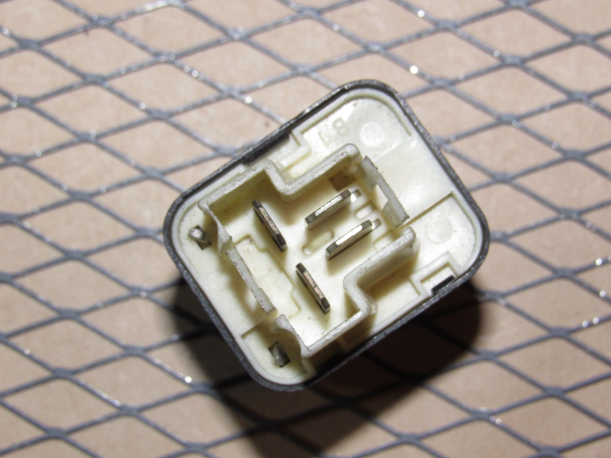 Toyota & Lexus Radiator Fan Relay 85925-32010 – Autopartone.com