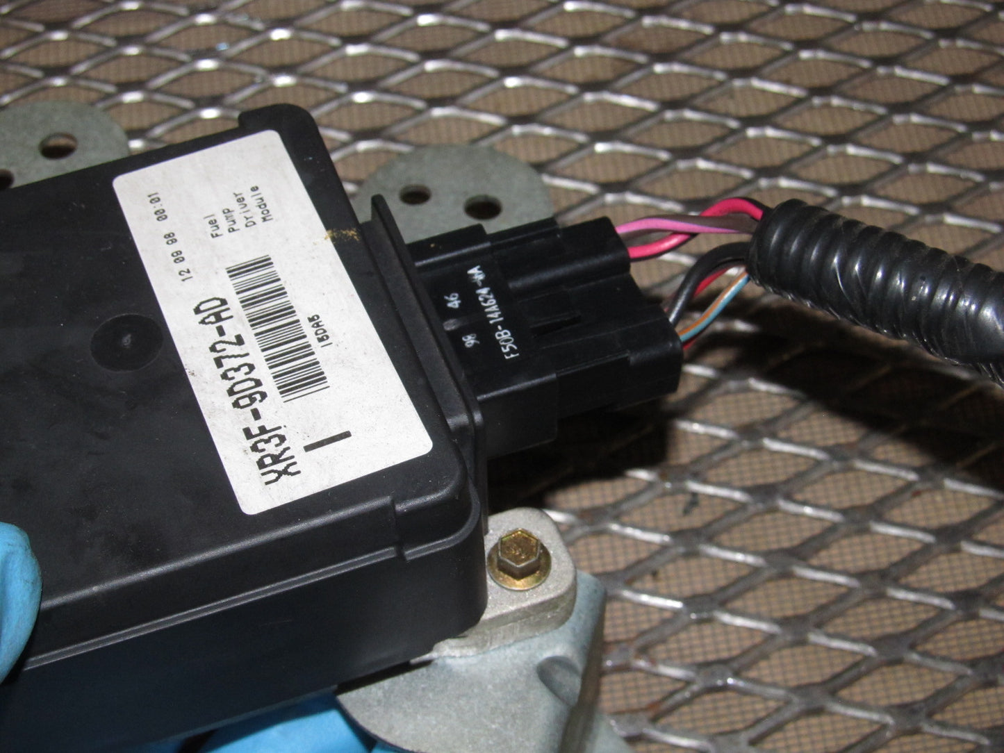 99-04 Ford Mustang OEM Fuel Pump Driver Module Pigtail Harness ...