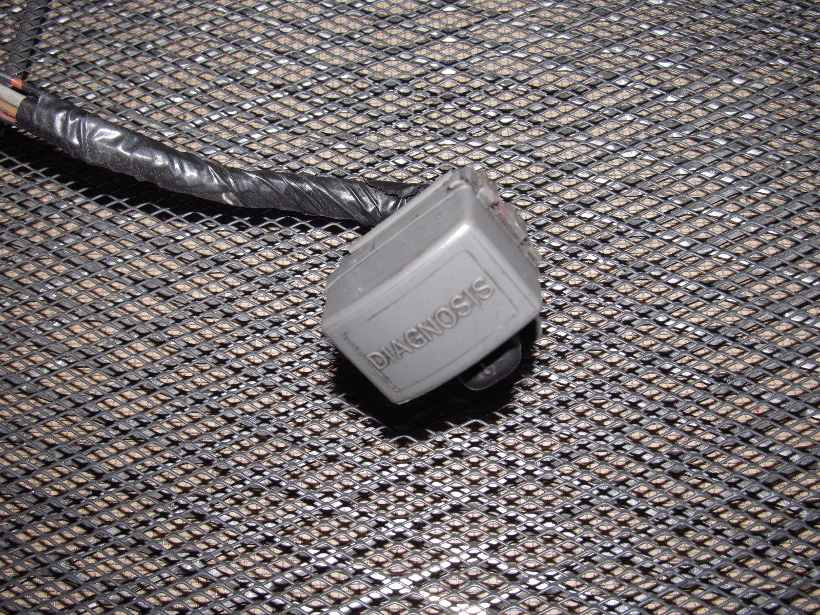 89 90 91 92 Toyota Supra OEM Engine Diagnosis Box - Turbo – Autopartone.com