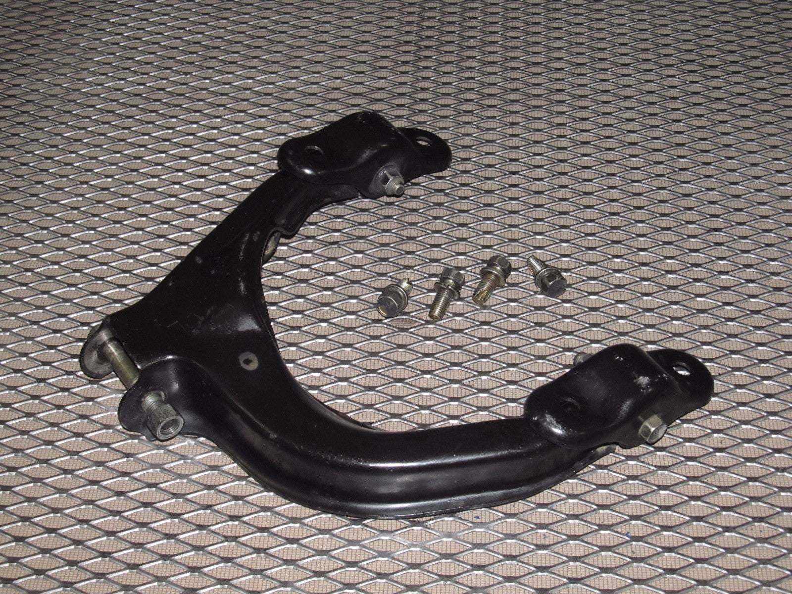 97 98 99 Mitsubishi Eclipse OEM Rear Upper Control Arm - Left – Autopartone