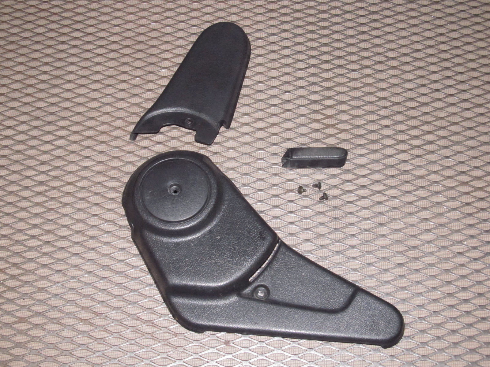 90-93 Mazda Miata OEM Seat Track Side Cover Panel - Right – Autopartone