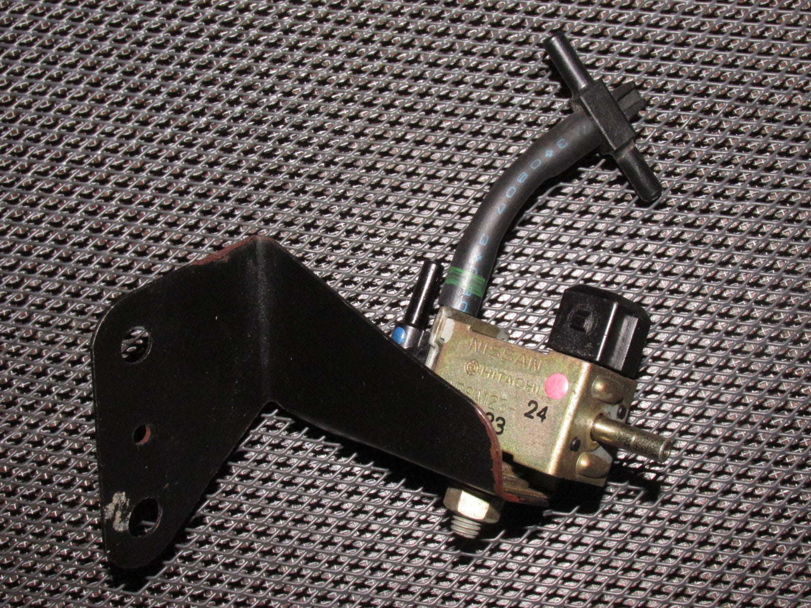 90 91 92 93 94 95 96 Nissan 300zx OEM VSV Vacuum Valve – Autopartone