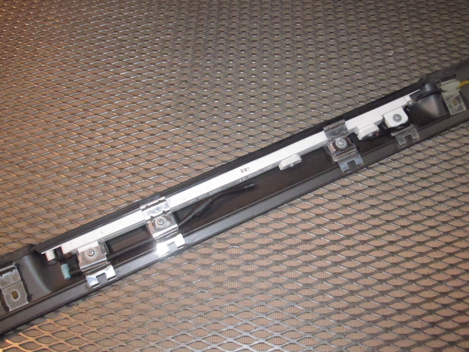 87 88 89 Nissan 300zx OEM Rear Third Brake Light Assembly – Autopartone