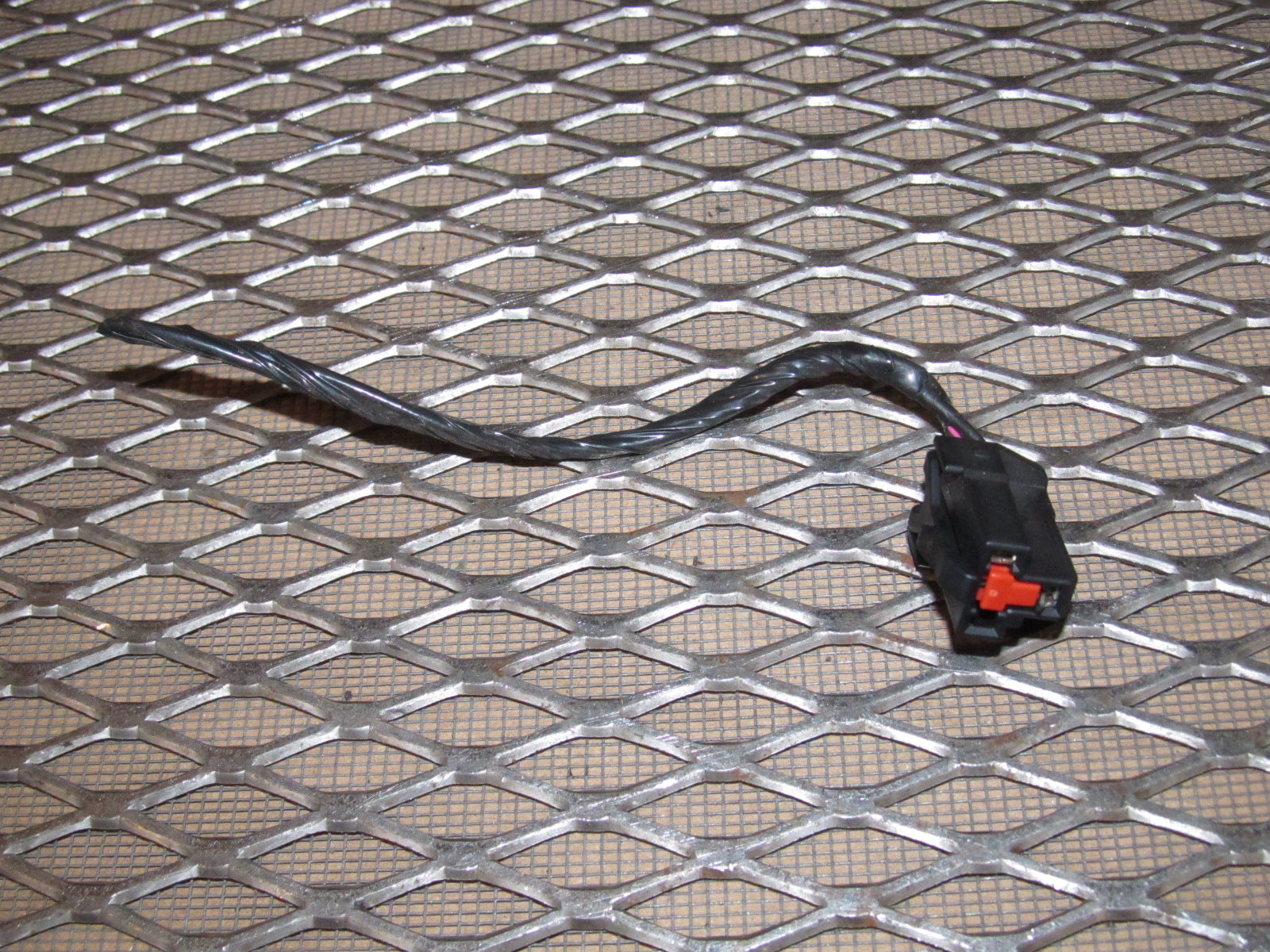 99-04 Ford Mustang OEM Console 12 Volt Lighter Adapter Socket Pigtail ...