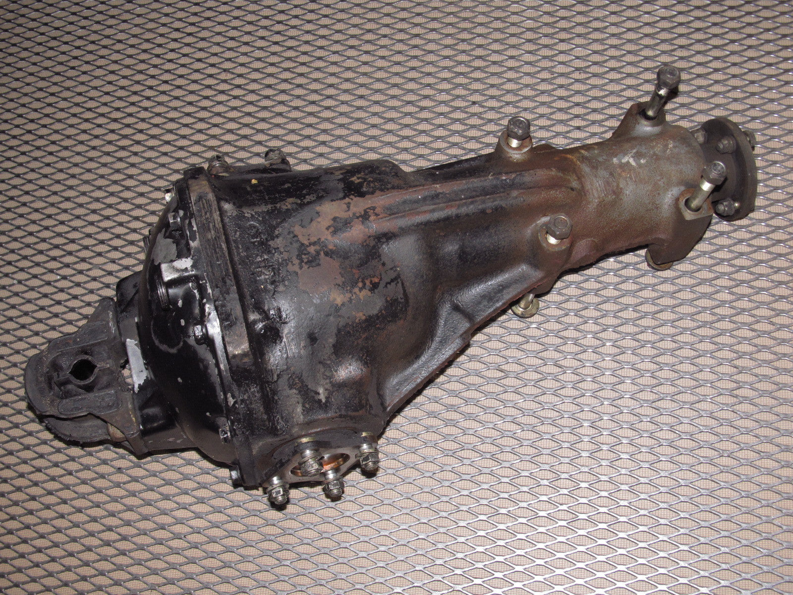 79 Datsun 280zx OEM Differential - R200 2+0 M/T 3.7 – Autopartone.com