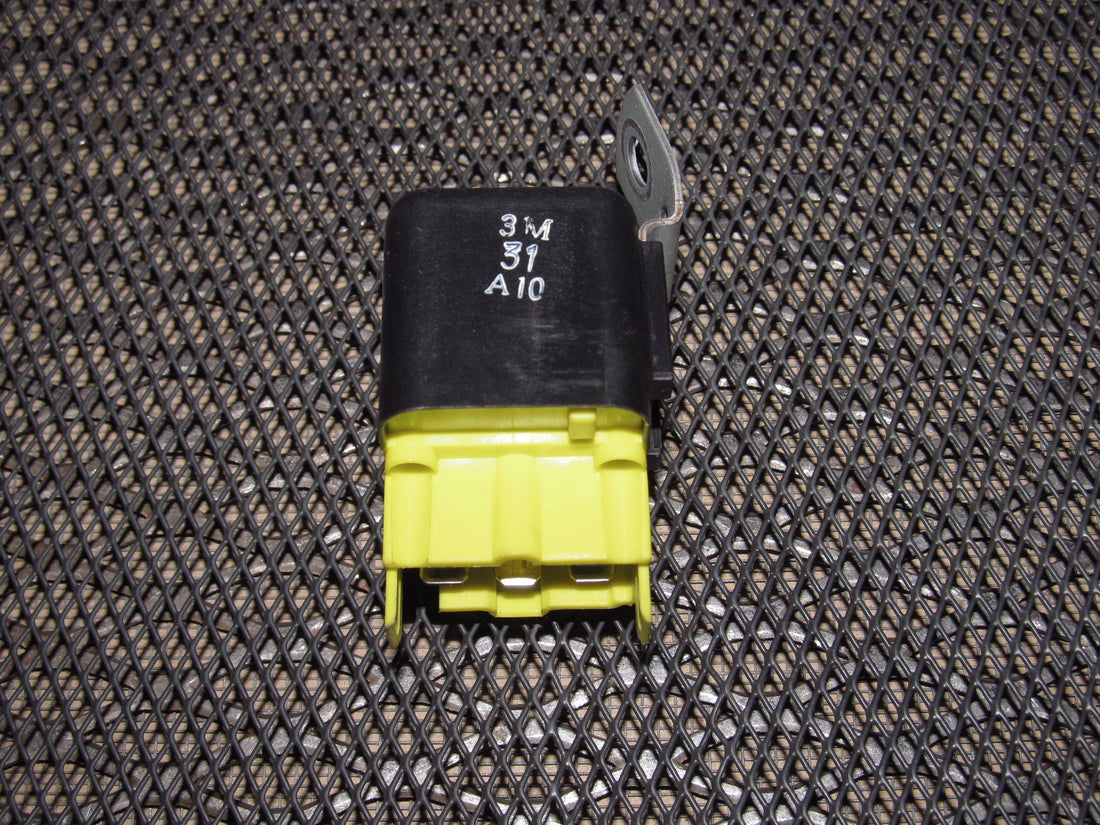 90-93 Mazda Miata OEM Fuel Main Relay 056700-6381 – Autopartone