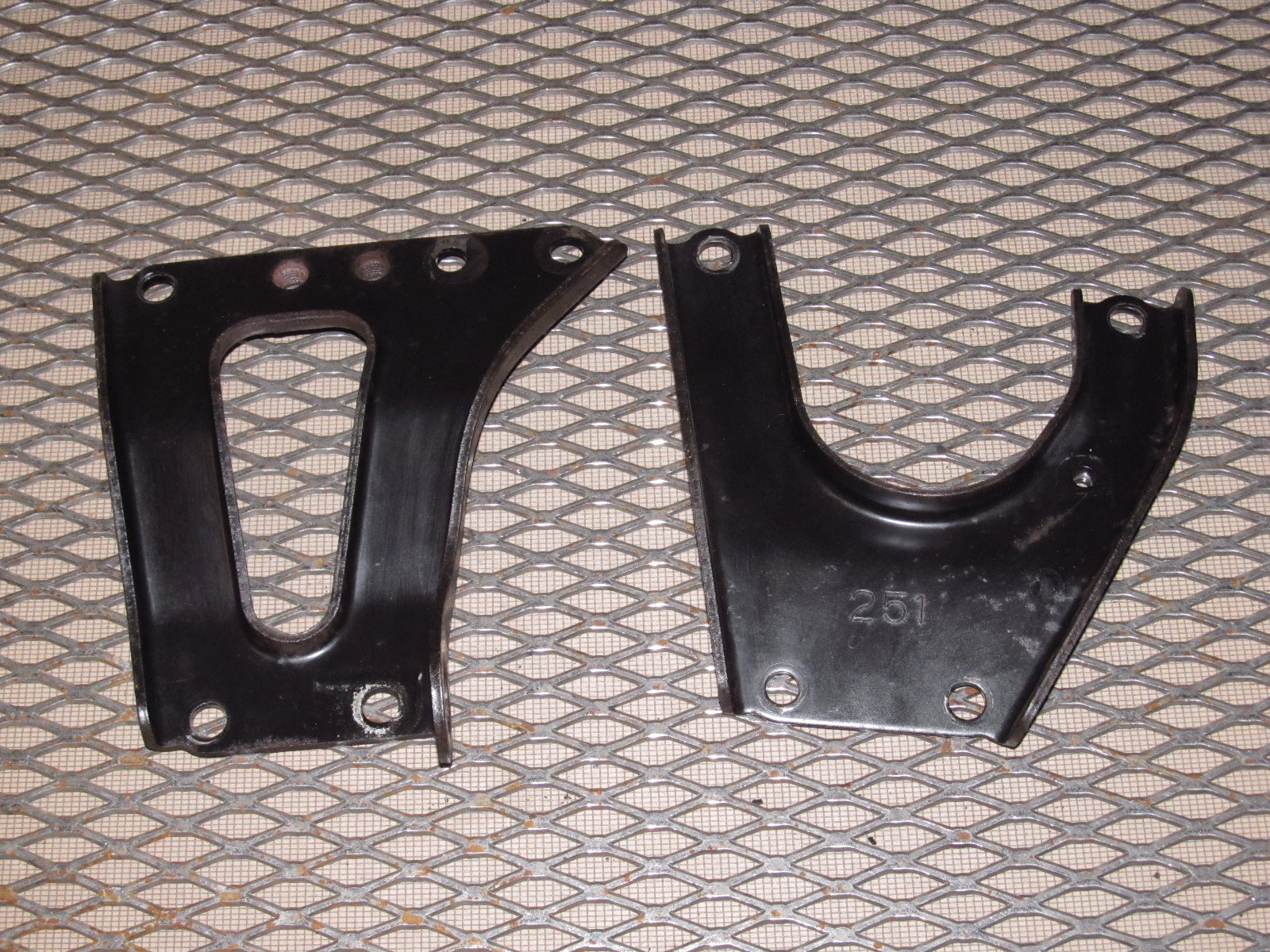94 95 96 97 Mitsubishi 3000GT OEM Intake Manifold Mounting Bracket ...