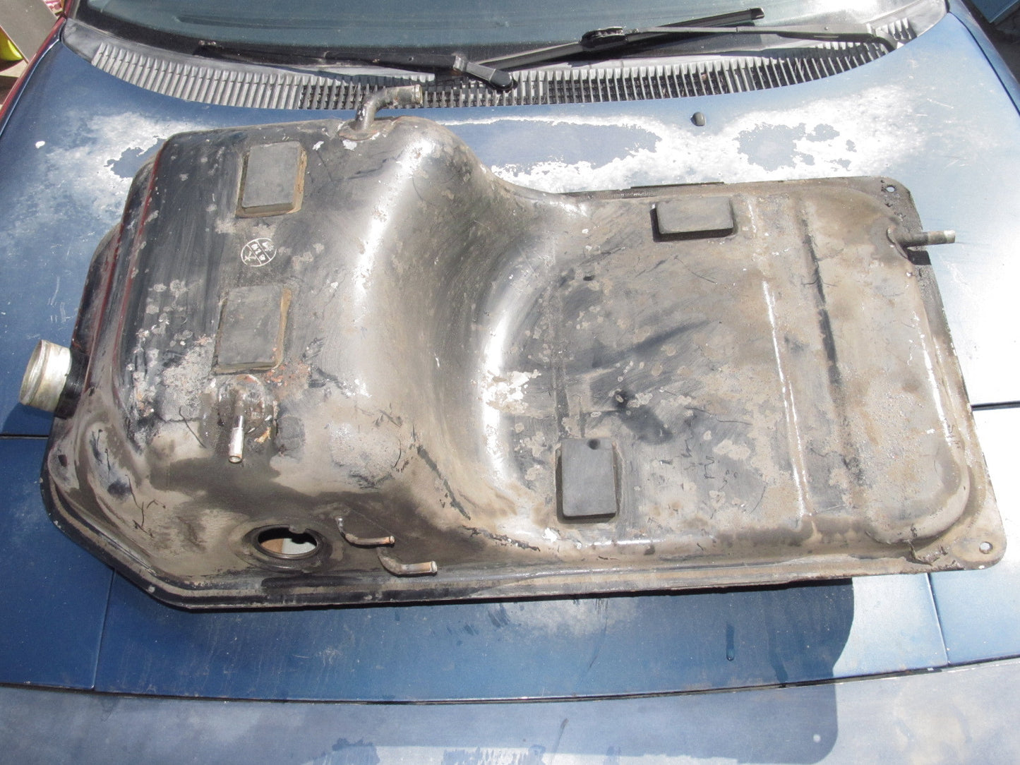 72 73 Datsun 240z OEM Gas Tank – Autopartone