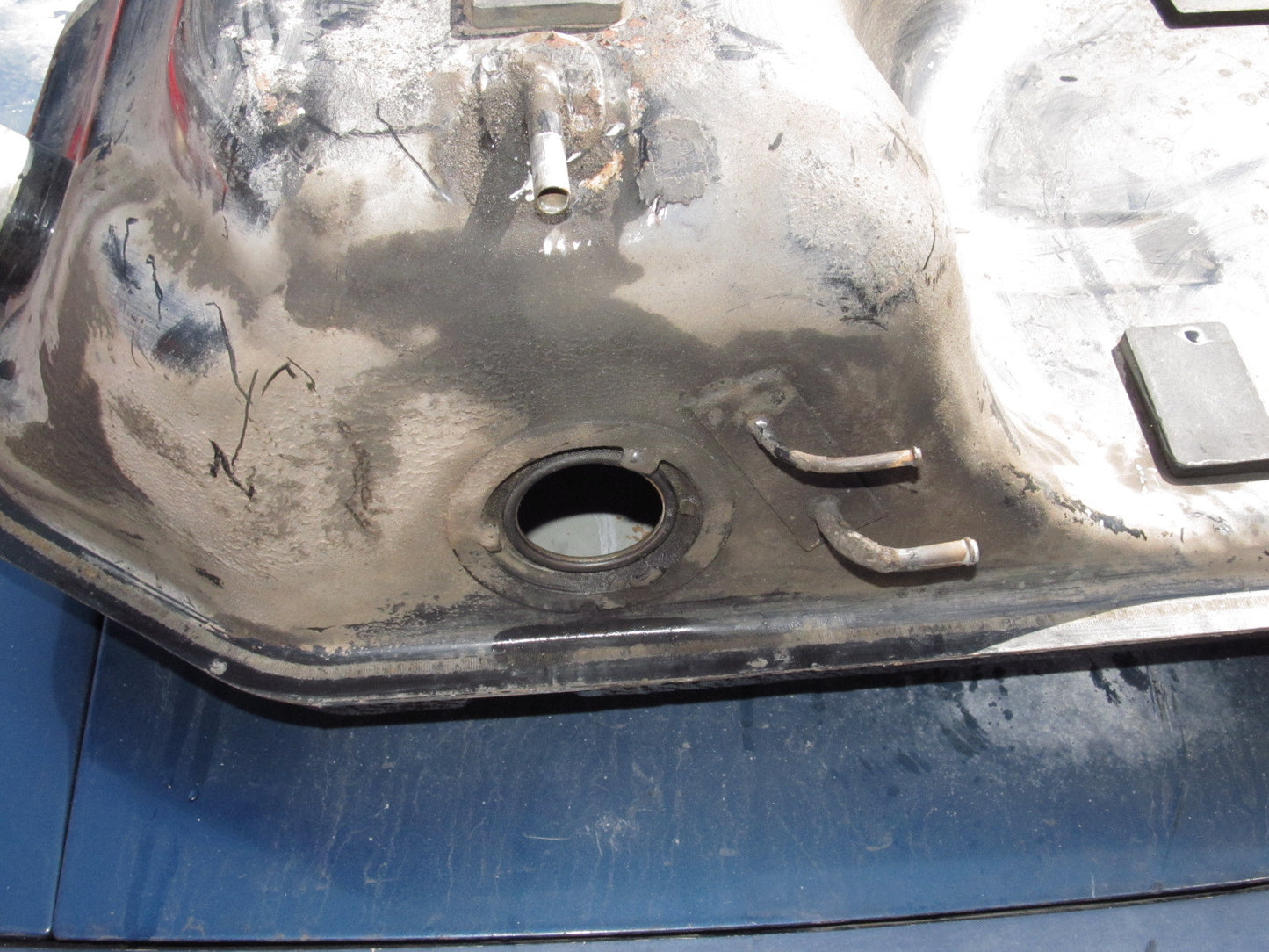 72 73 Datsun 240z OEM Gas Tank – Autopartone
