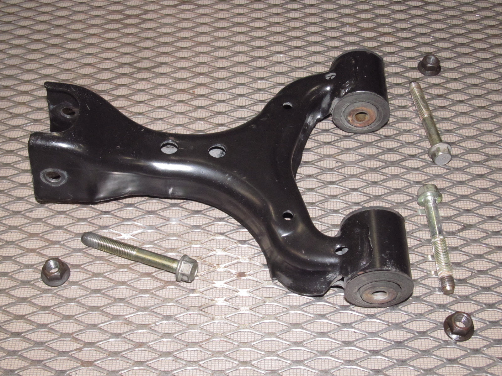 90-93 Mazda Miata OEM Rear Upper Control Arm - Right – Autopartone.com