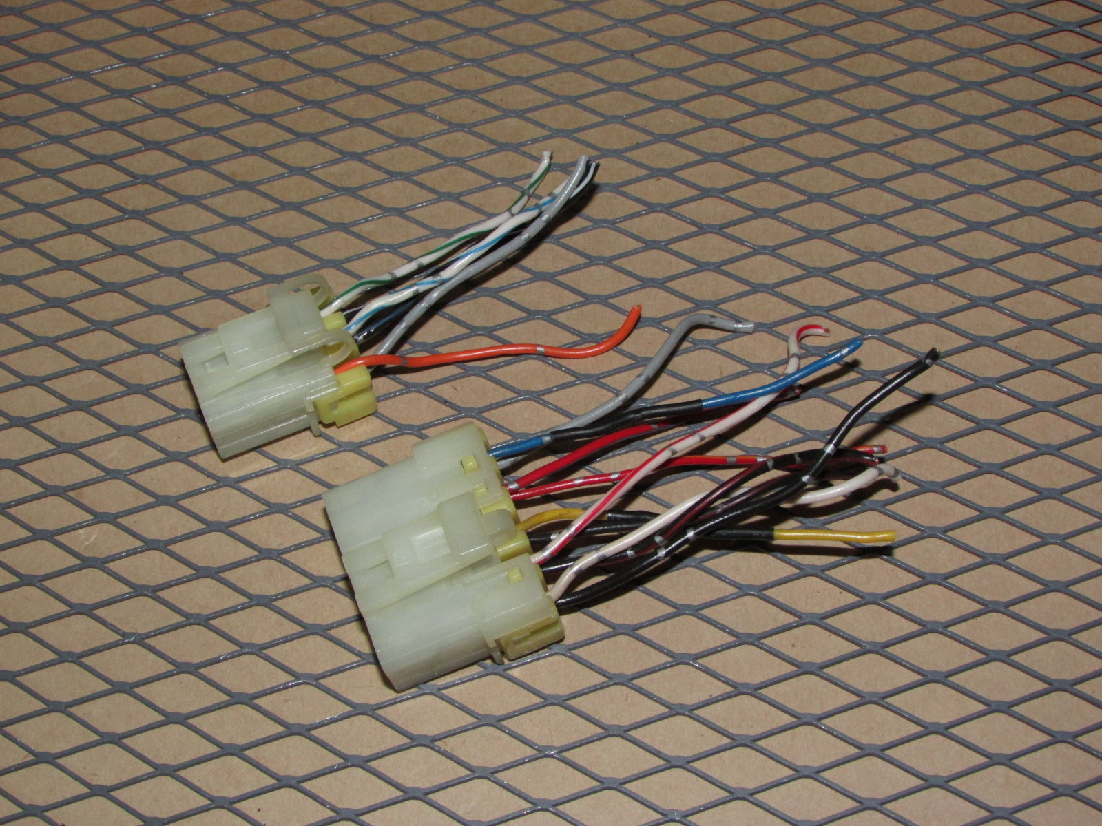 90 Nissan 300zx OEM Radio Cassette Stereo Pigtail Harness – Autopartone