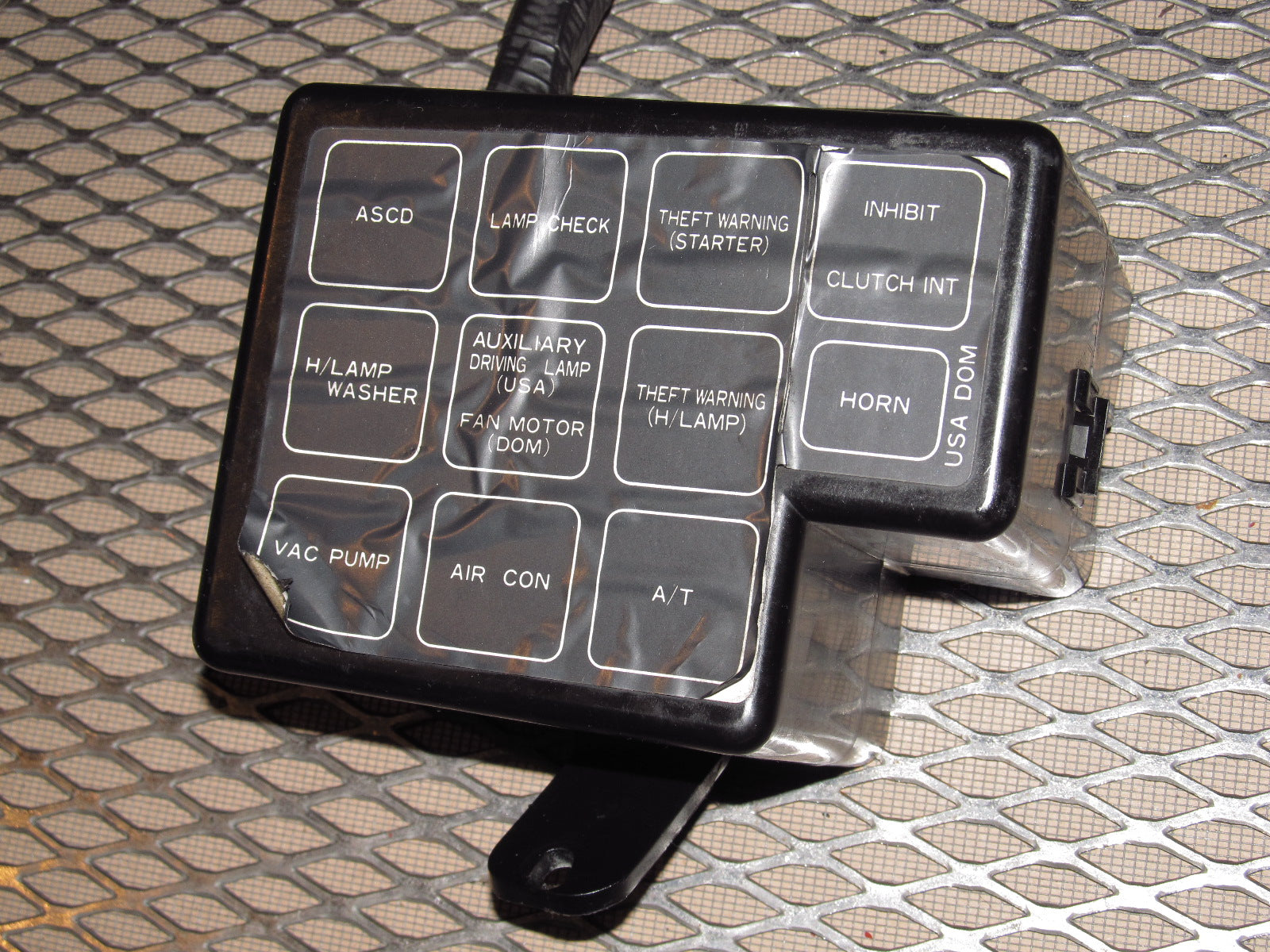 87 88 89 Nissan 300zx OEM Engine Fuse Box – Autopartone.com