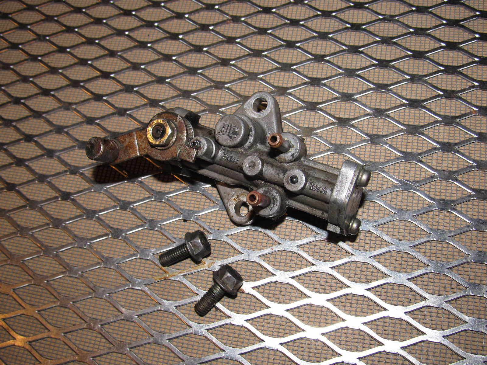 84 85 Mazda RX7 OEM 12A Carburetor Oil Injector Pump – Autopartone