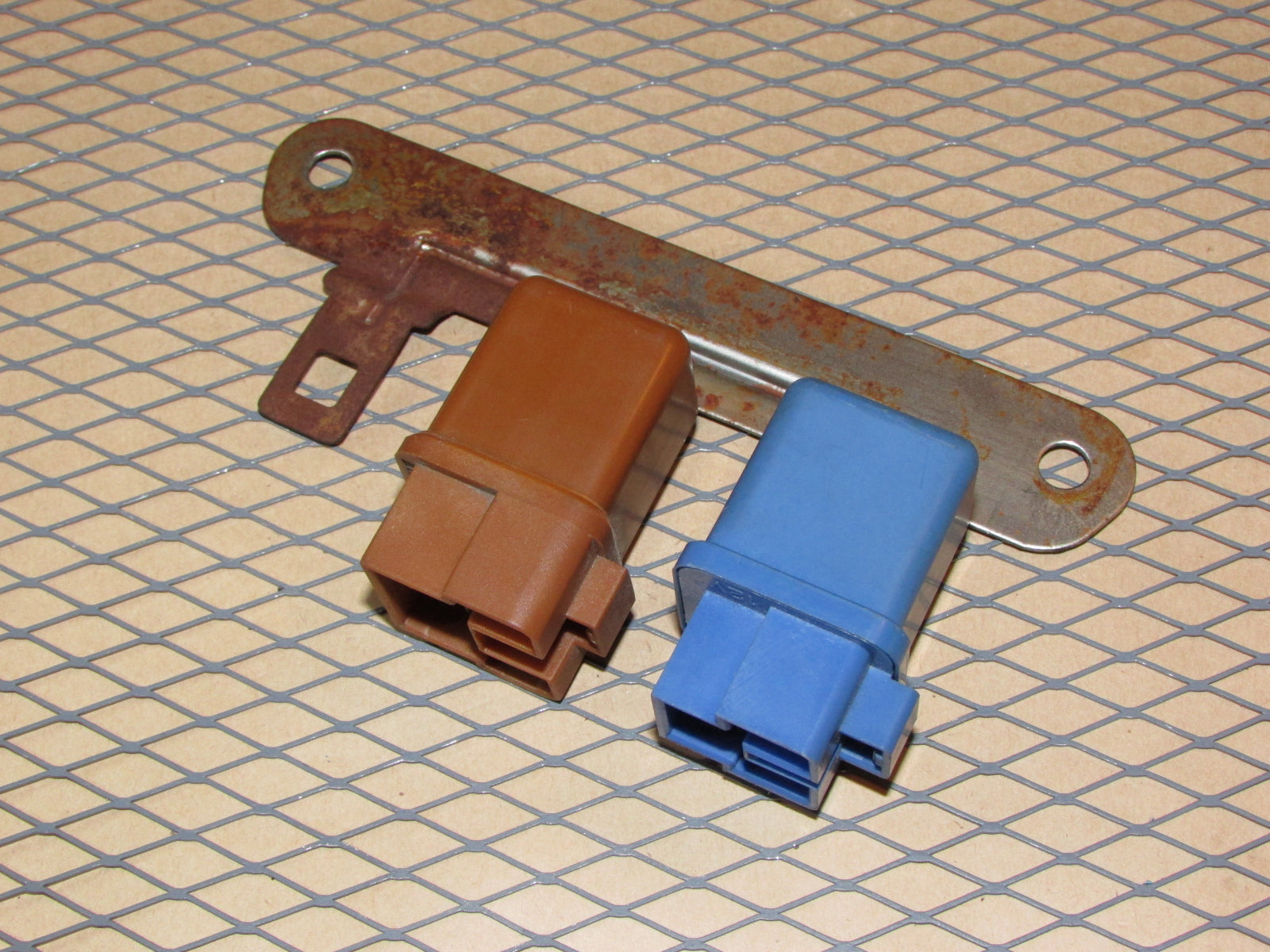 90 91 92 93 94 95 96 Nissan 300zx OEM Relay 25230 C9980 & 25230 C9963 ...