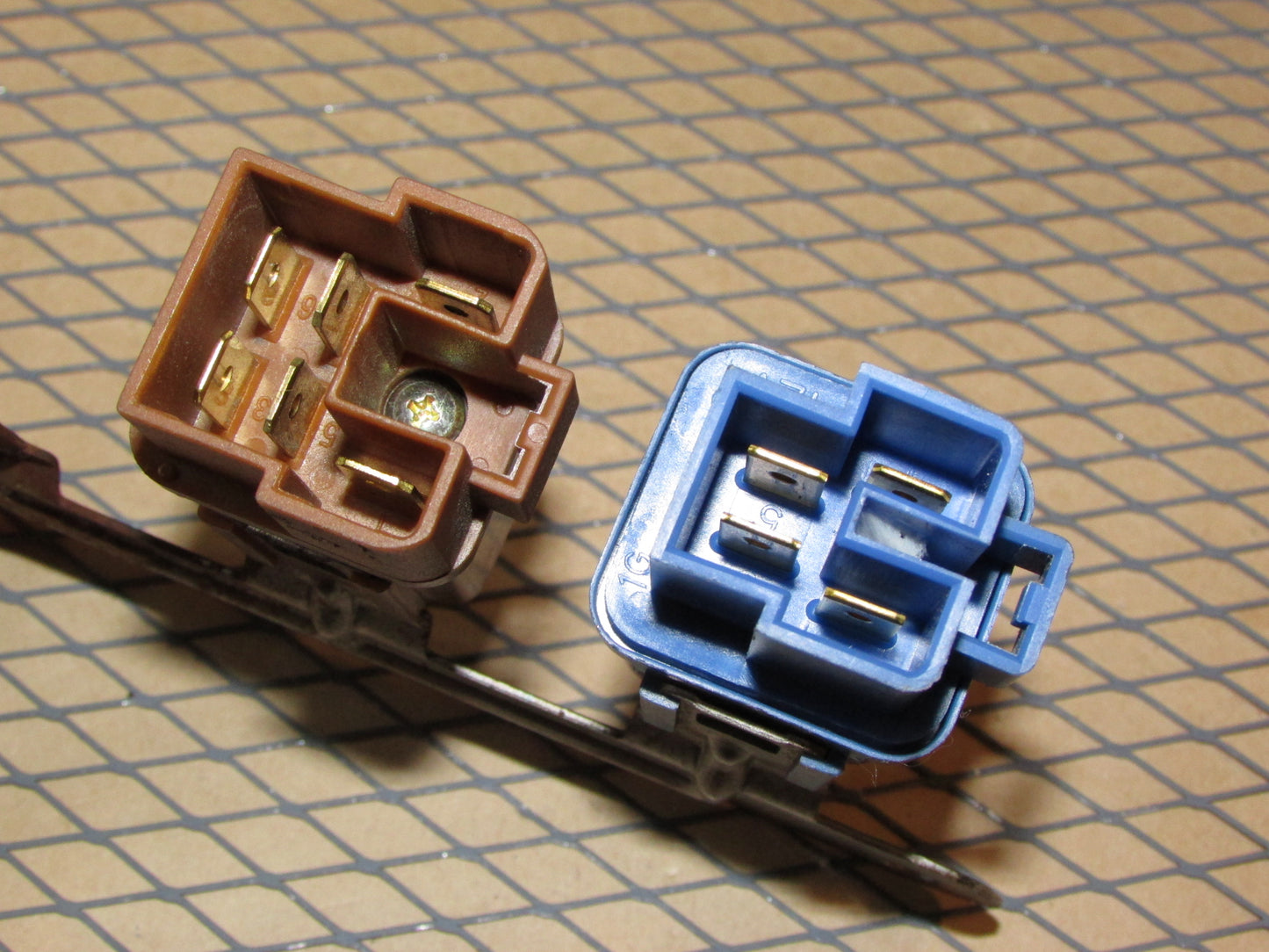 90 91 92 93 94 95 96 Nissan 300zx OEM Relay 25230 C9980 & 25230 C9963 ...