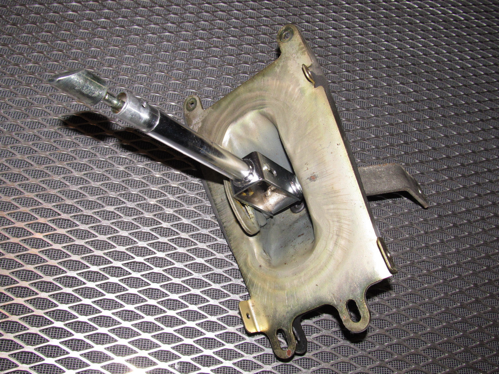 81 82 83 Datsun 280zx OEM A/T Shifter – Autopartone