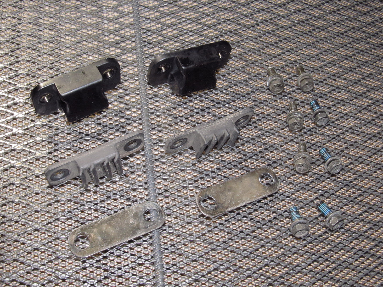 97 98 99 Mitsubishi Eclipse OEM Hatch Trunk Rubber Stopper - Set ...