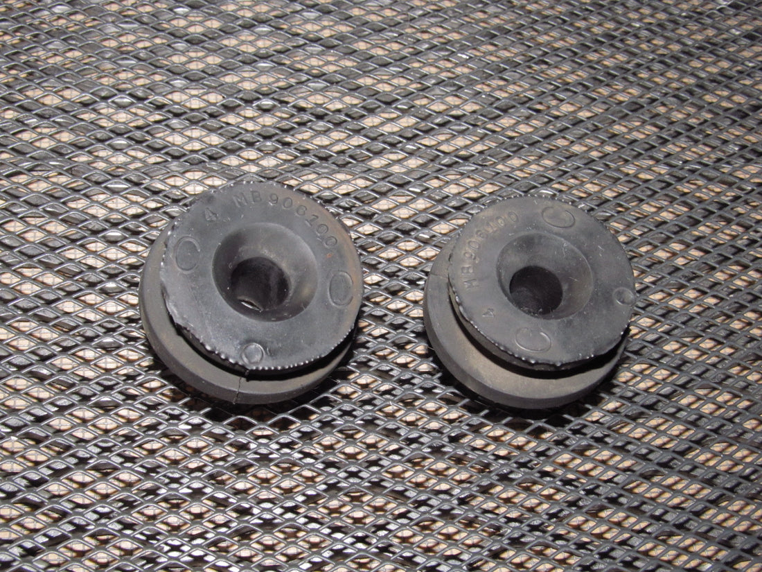 97 98 99 Mitsubishi Eclipse OEM Lower Radiator Bushing - Set – Autopartone