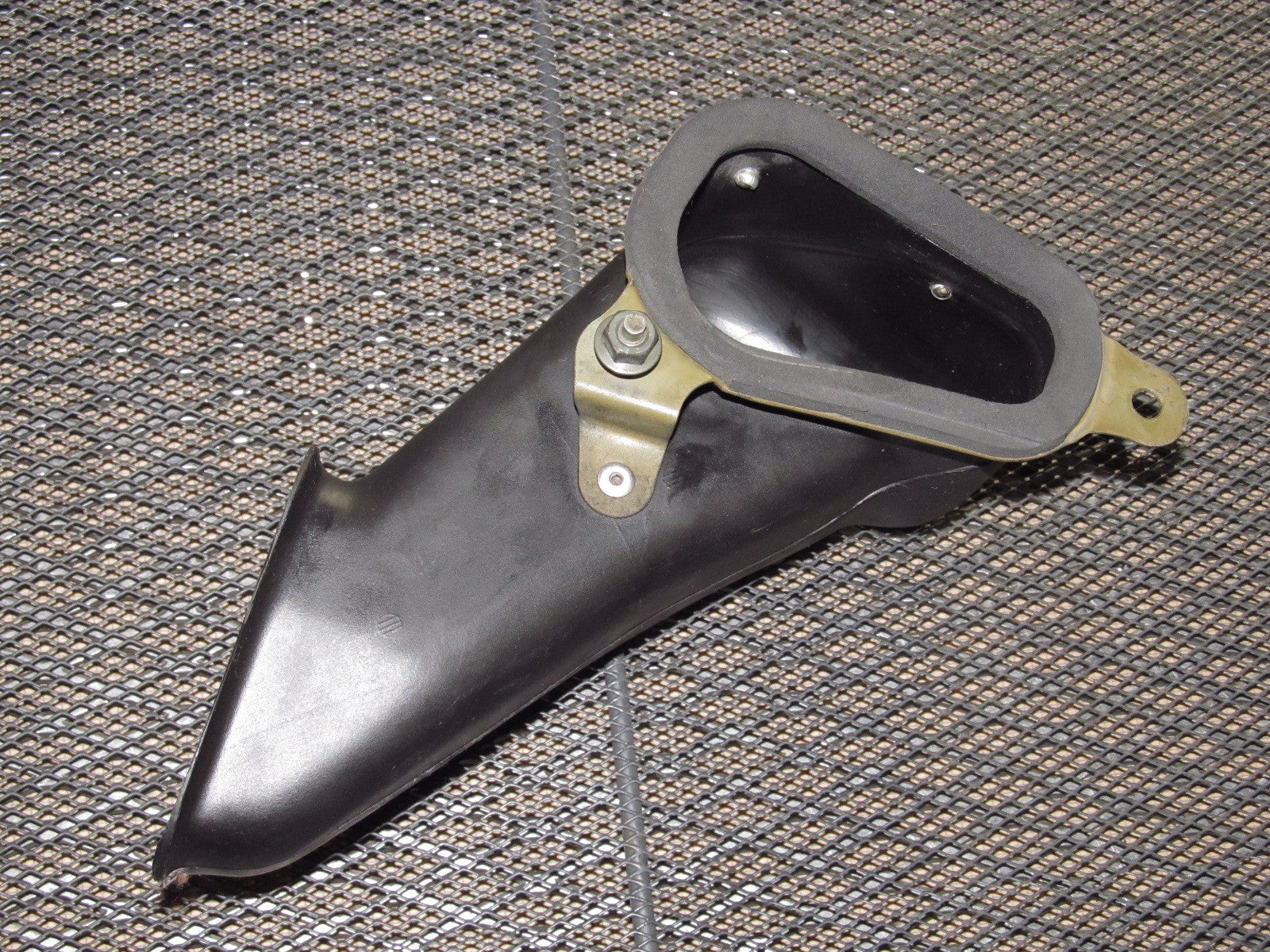 97 98 99 Mitsubishi Eclipse OEM Intake Air Box Duct - NA 2.0L ...