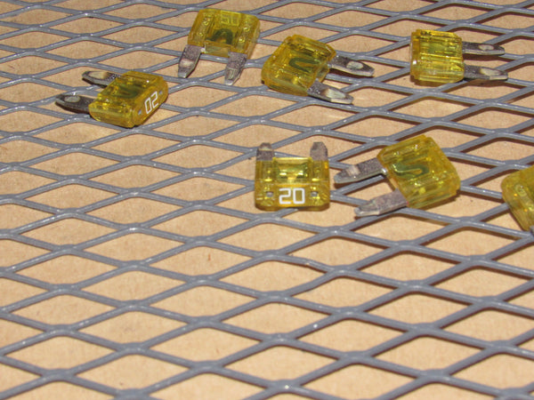 Ford Mini Fuse 20a – Autopartone.com